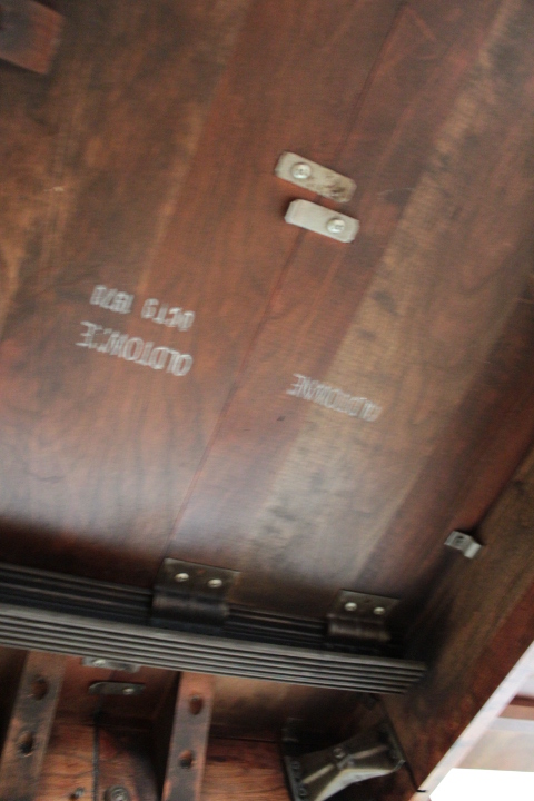 Cherry Drop Leaf Dining Table by Statton | EBTH