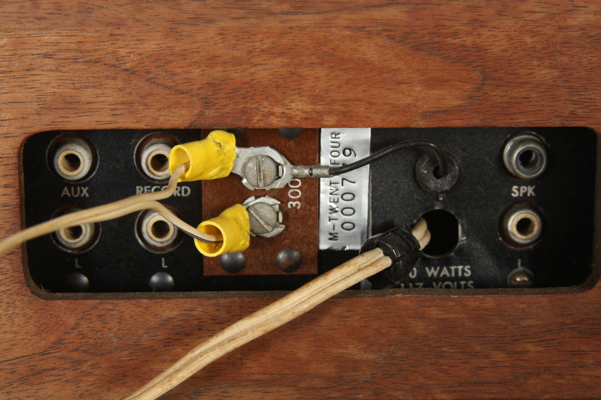 KLH Model 24 Turntable | EBTH