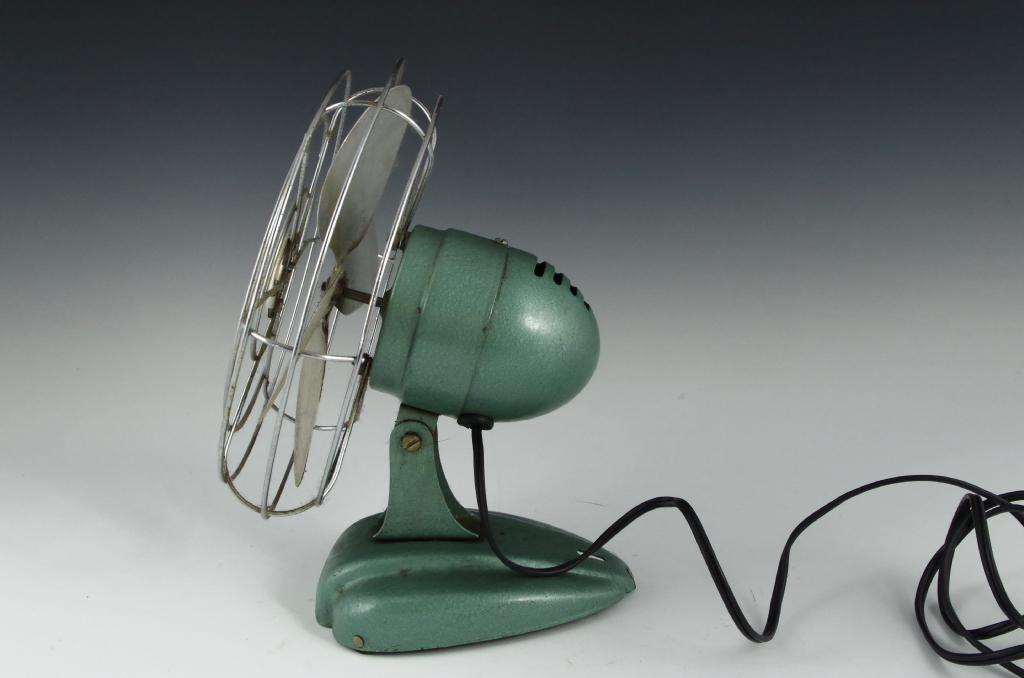 Vintage 'Zero' Fan | EBTH