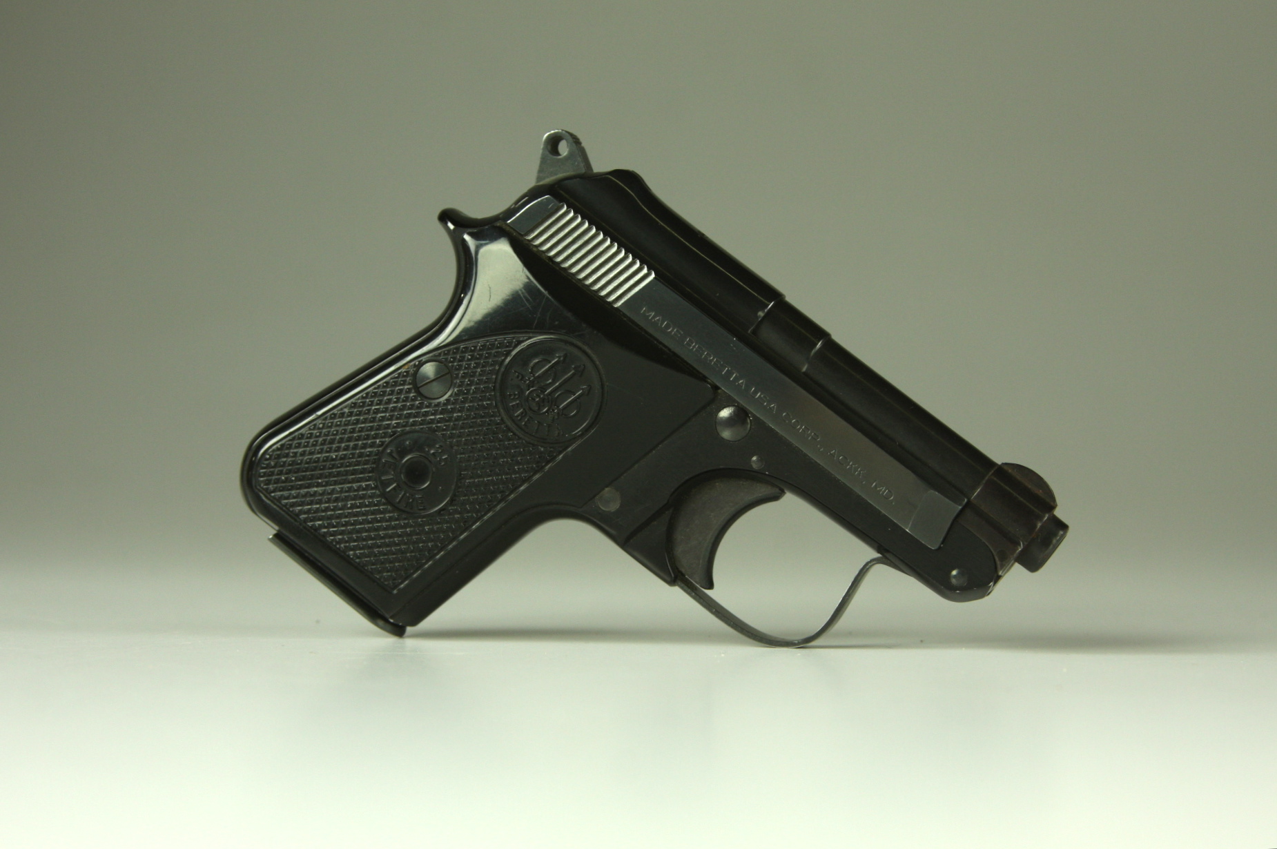 P Beretta Model 950 BS .25 caliber pistol | EBTH