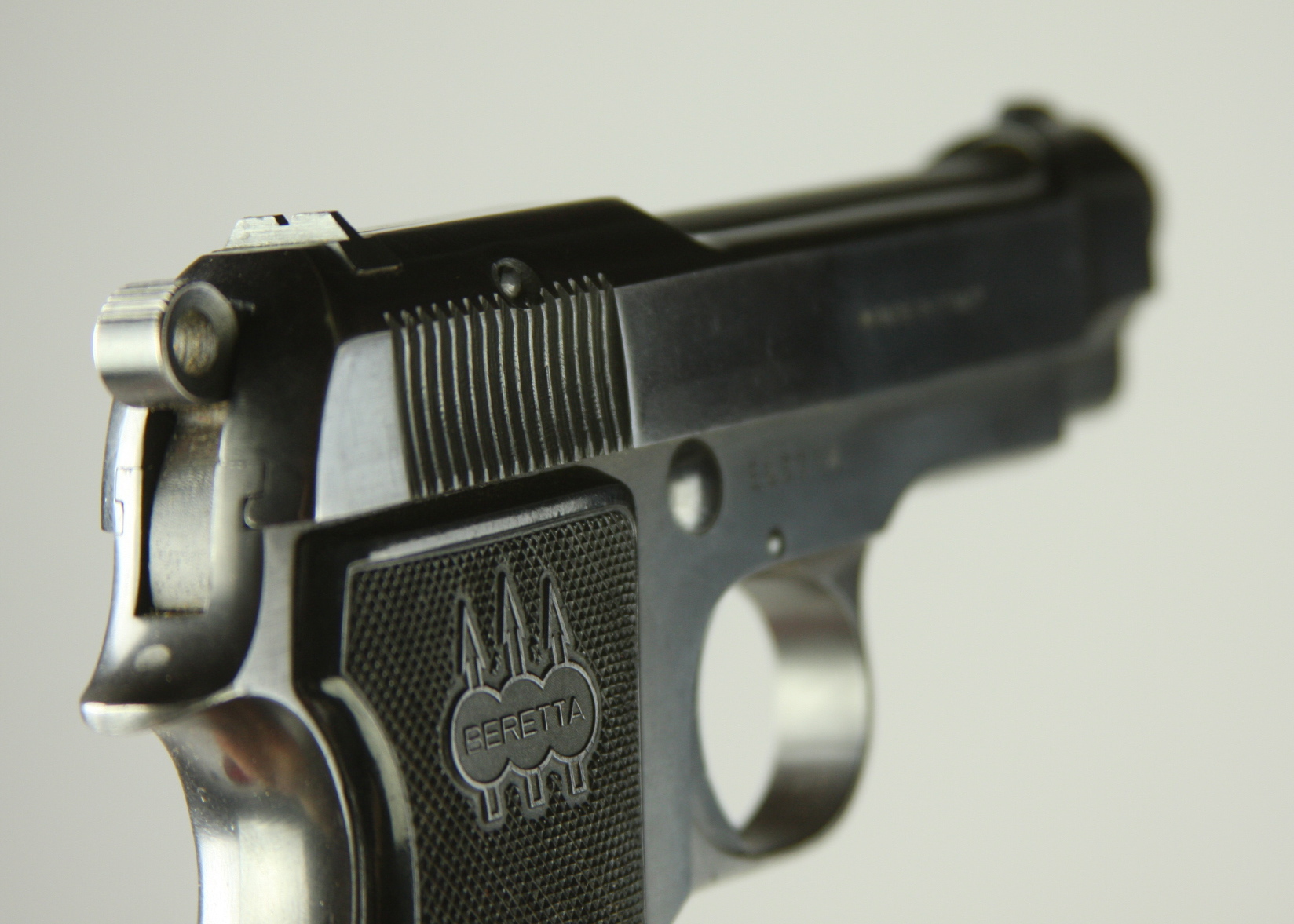 Pietro Beretta Gardone VT 9mm pistol | EBTH