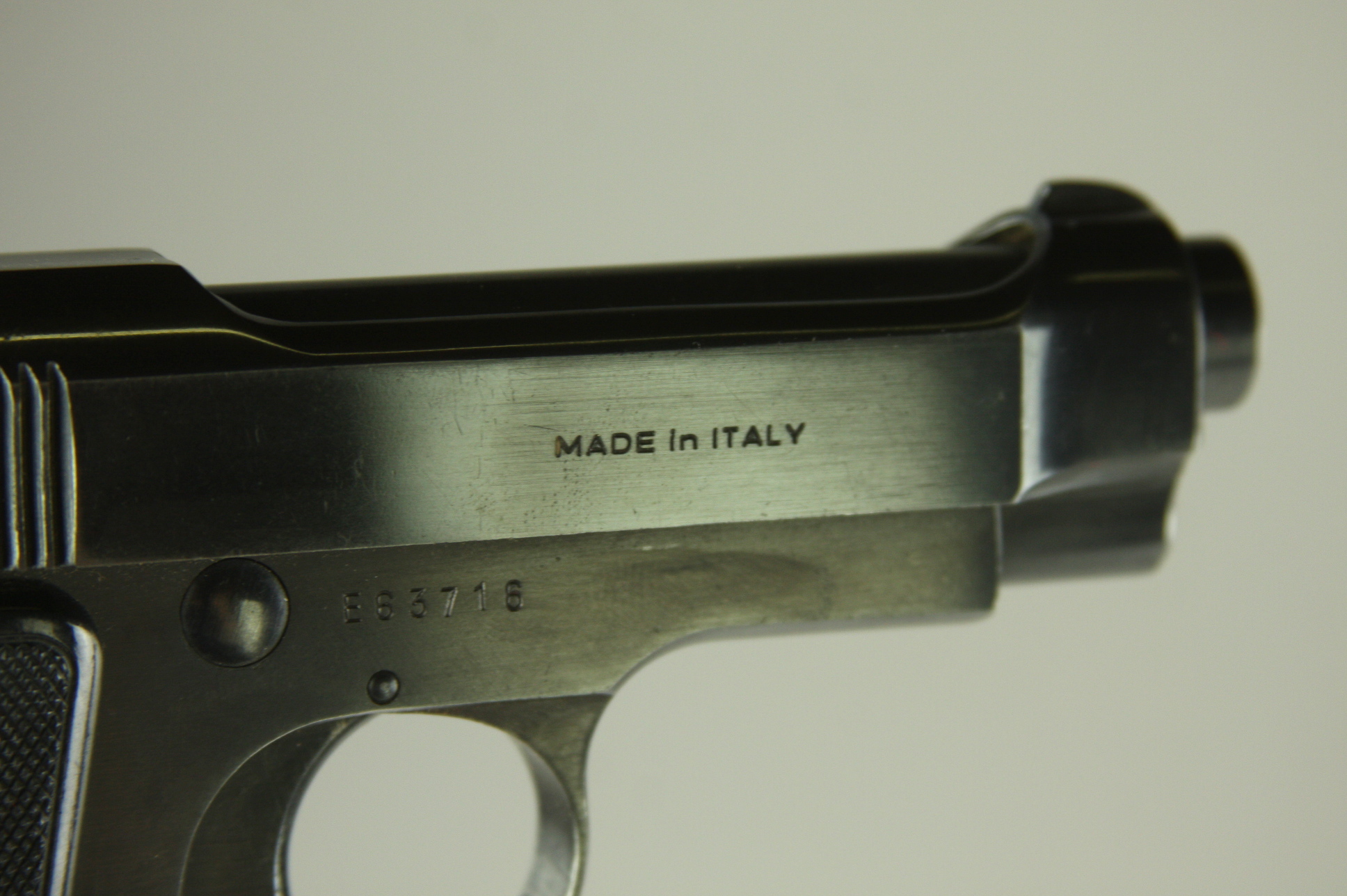 Pietro Beretta Gardone VT 9mm pistol | EBTH