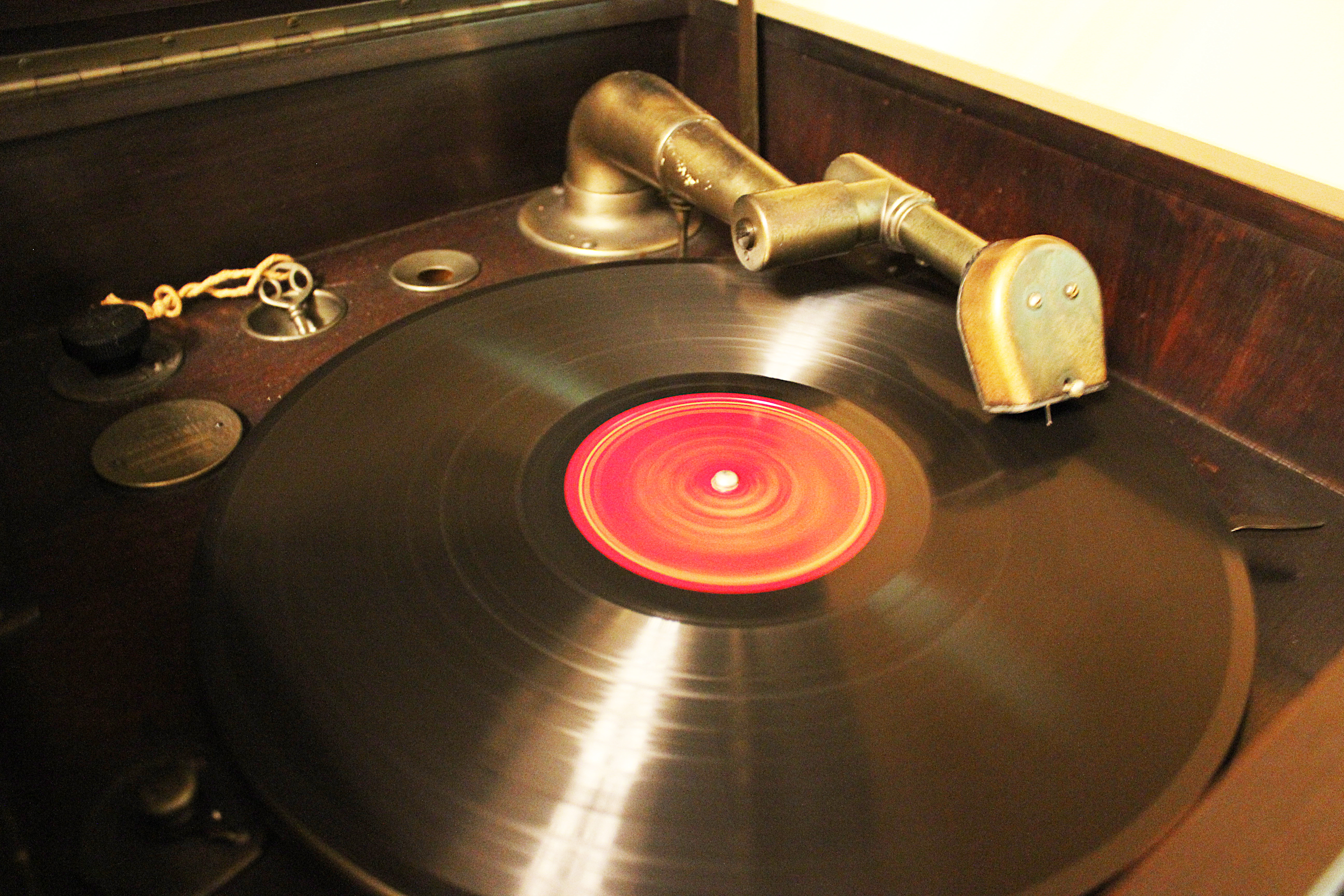 Rare 1926 Brunswick Panatrope Radiola Phonograph | EBTH