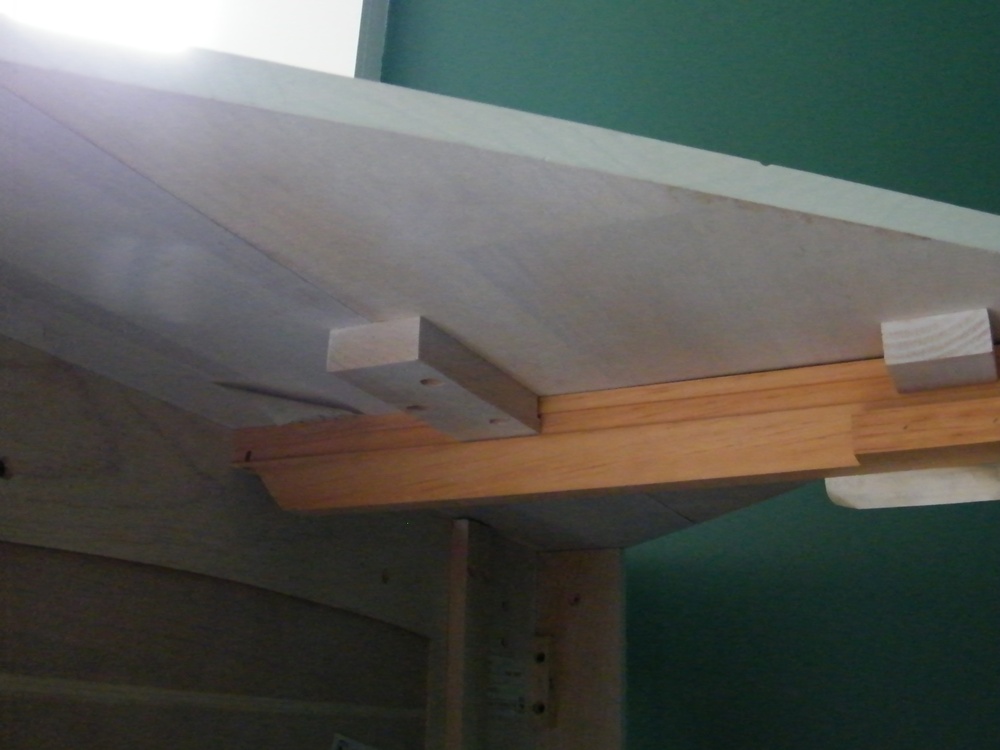 Classic Fireplace with Flame Jet Sterno Feature | EBTH