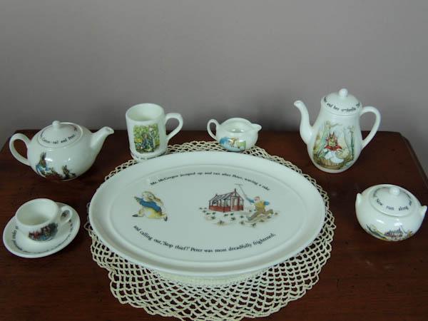 Wedgwood Miniature Peter Rabbit Tea Set | EBTH