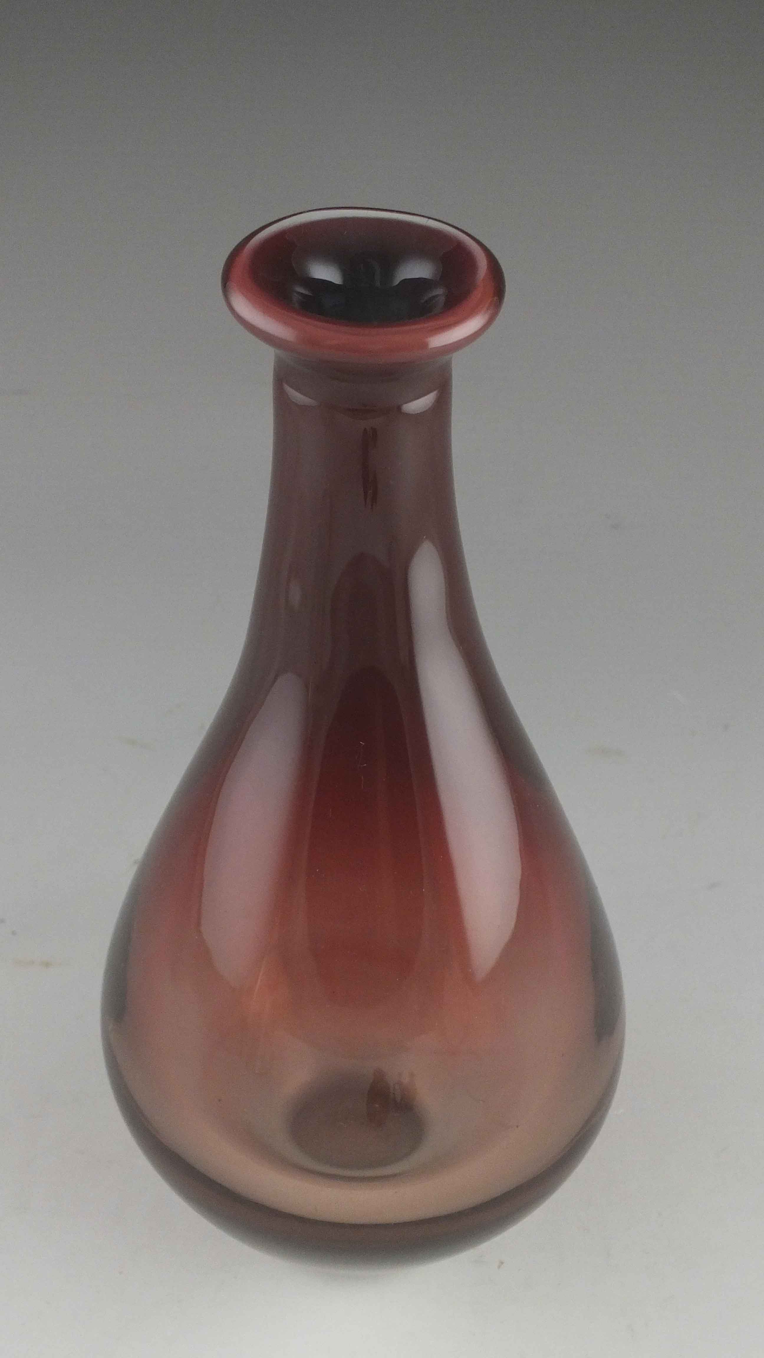 Dominick Labino Hand Blown Glass Vase | EBTH