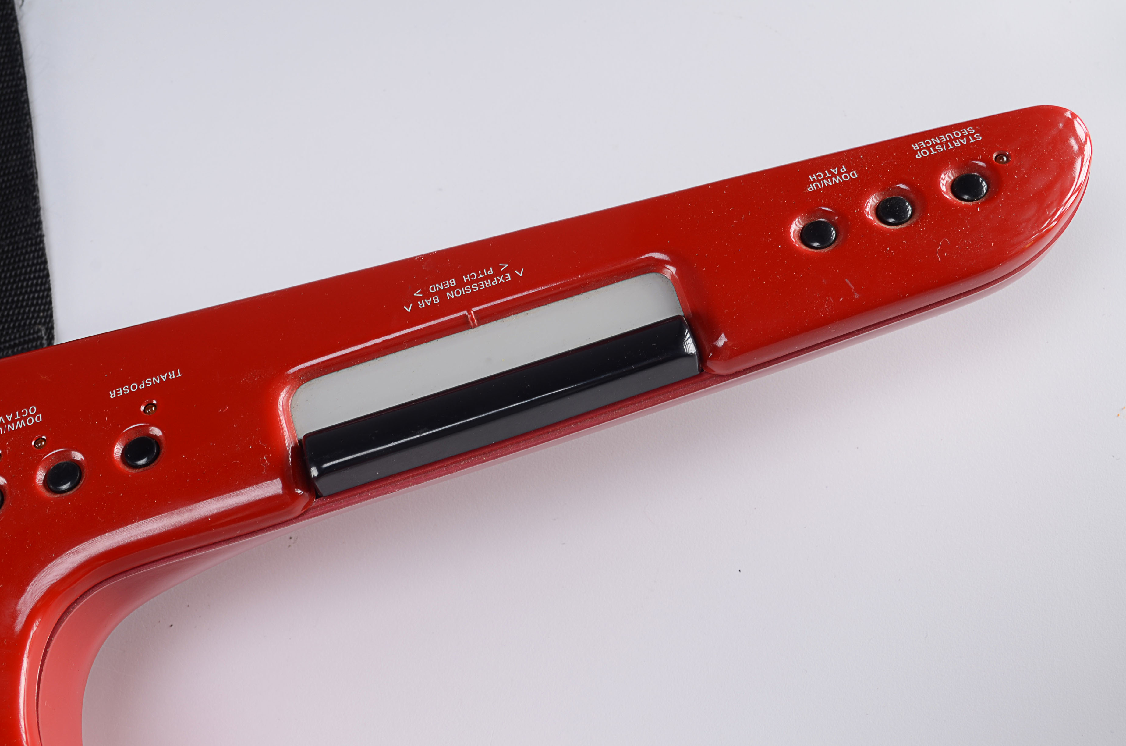 Roland AX-1 Keytar | EBTH