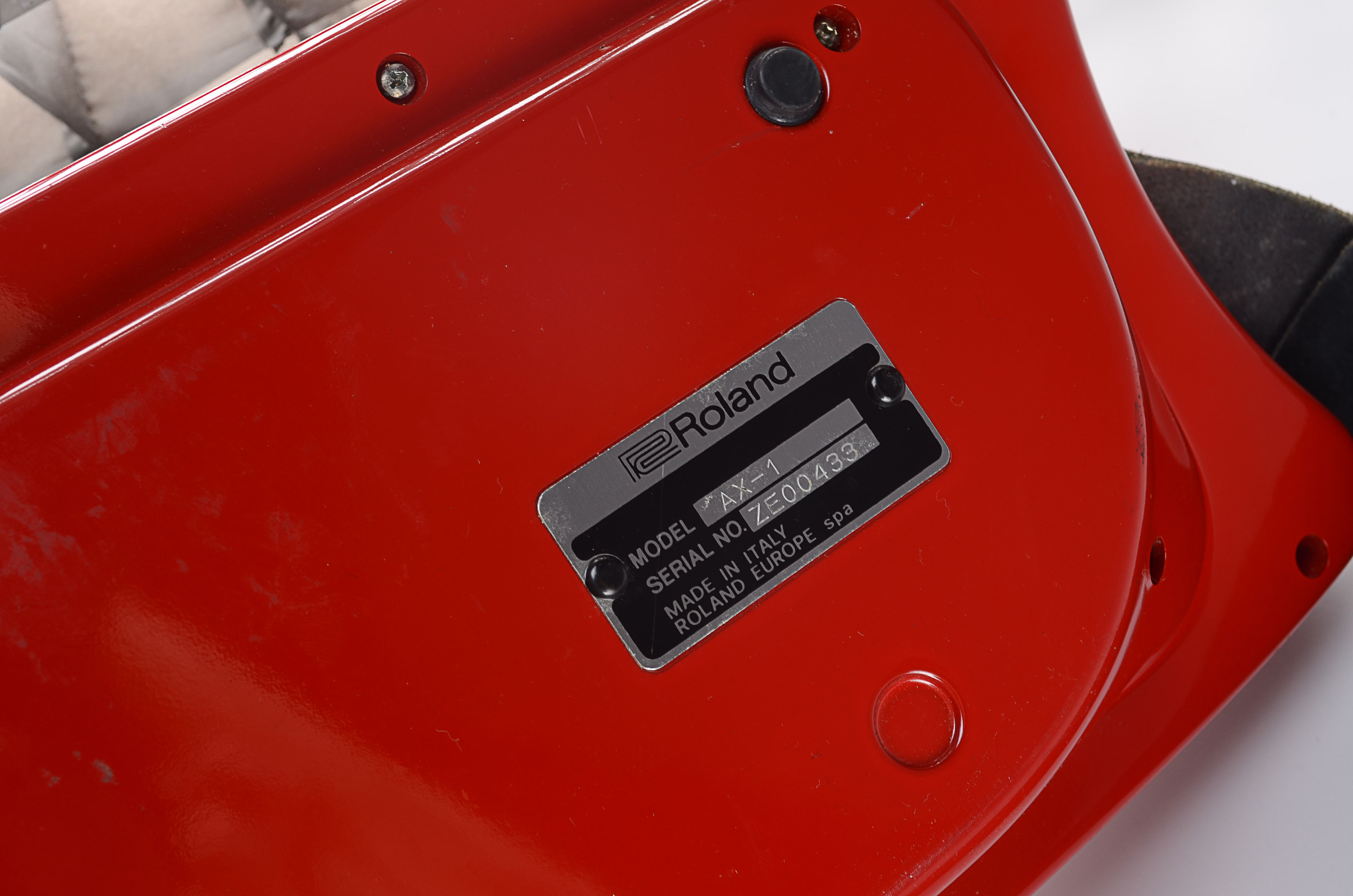 Roland AX-1 Keytar | EBTH