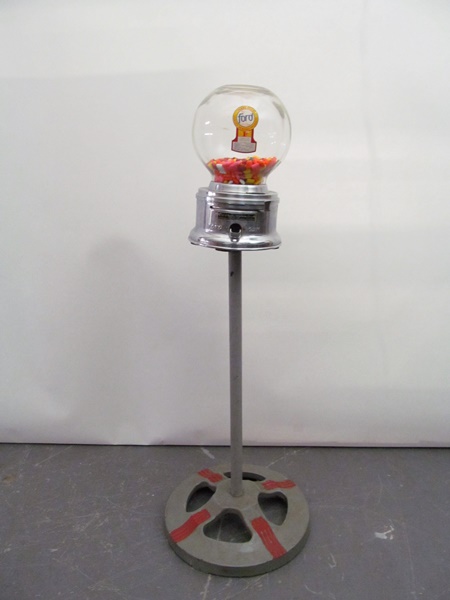Vintage Ford Gumball Machine | EBTH