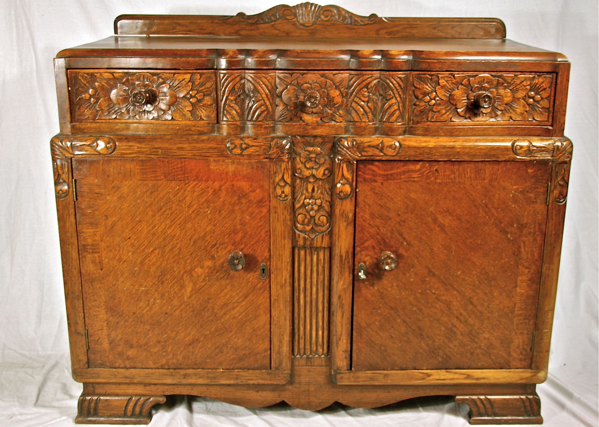 1930's Art Deco Side Server | EBTH