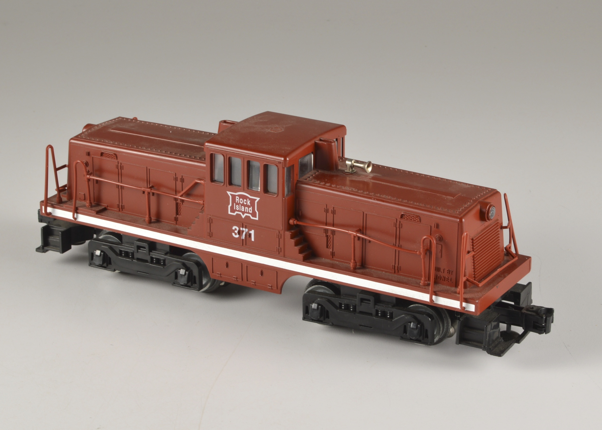 Lionel Electric Trains- Rock Island 44 Ton Switcher Engine | EBTH