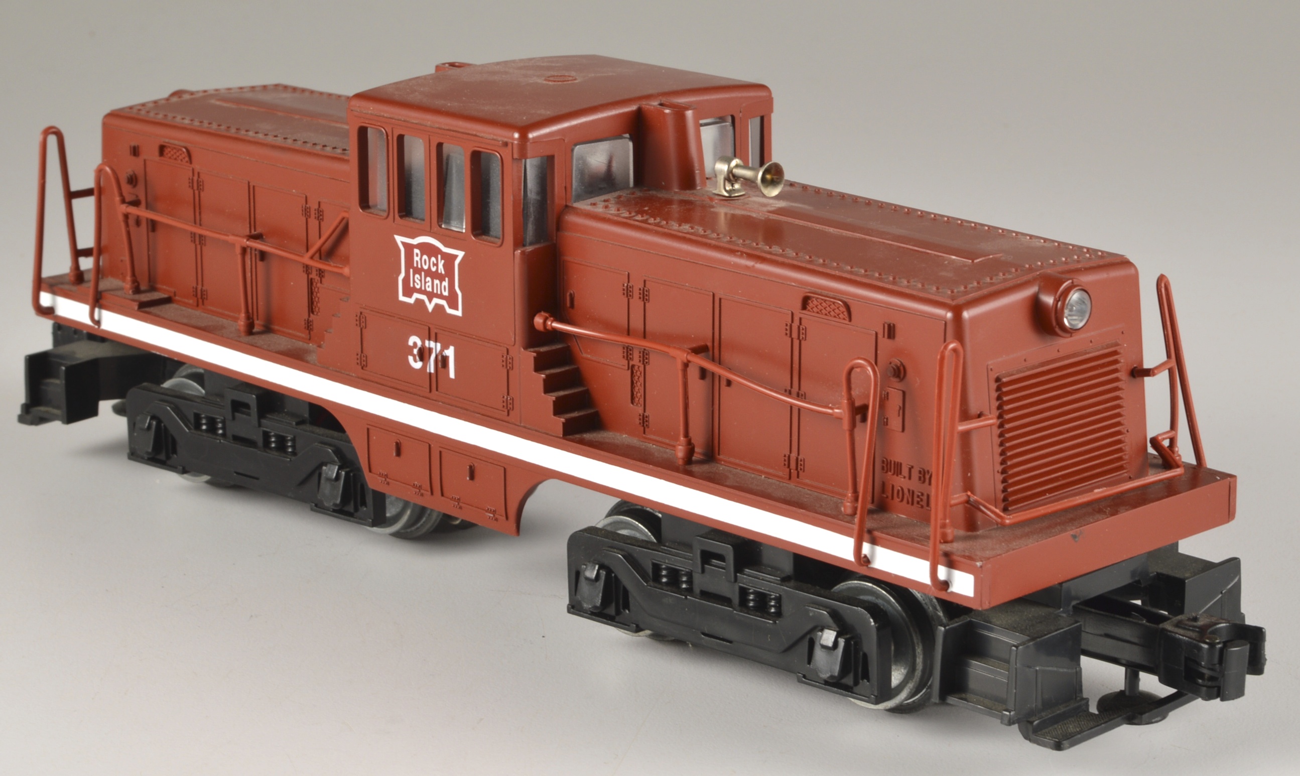 Lionel Electric Trains- Rock Island 44 Ton Switcher Engine | EBTH