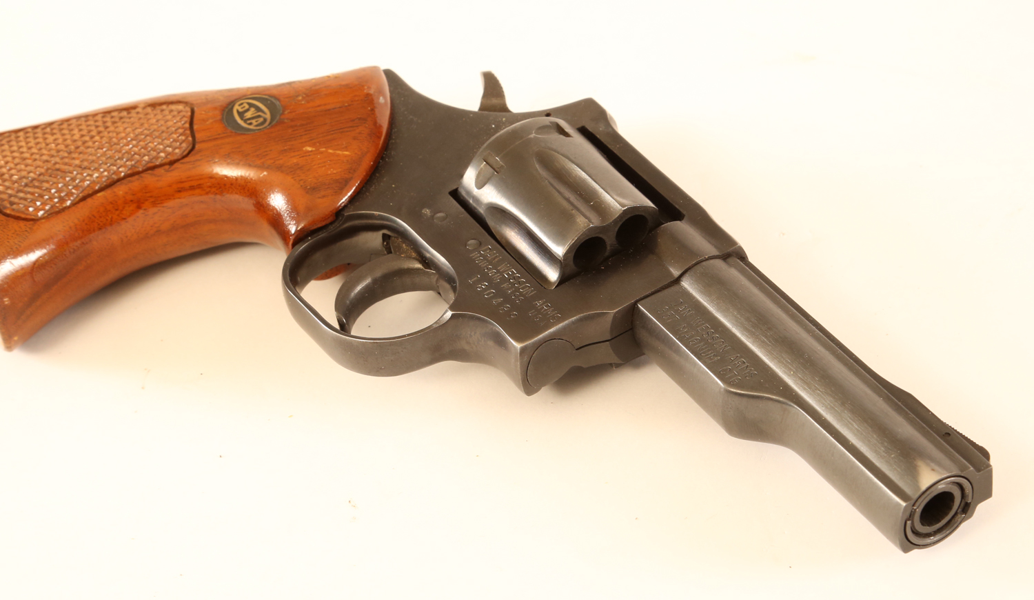 Dan Wesson .357 Magnum CTG Revolver with Leather Holster | EBTH