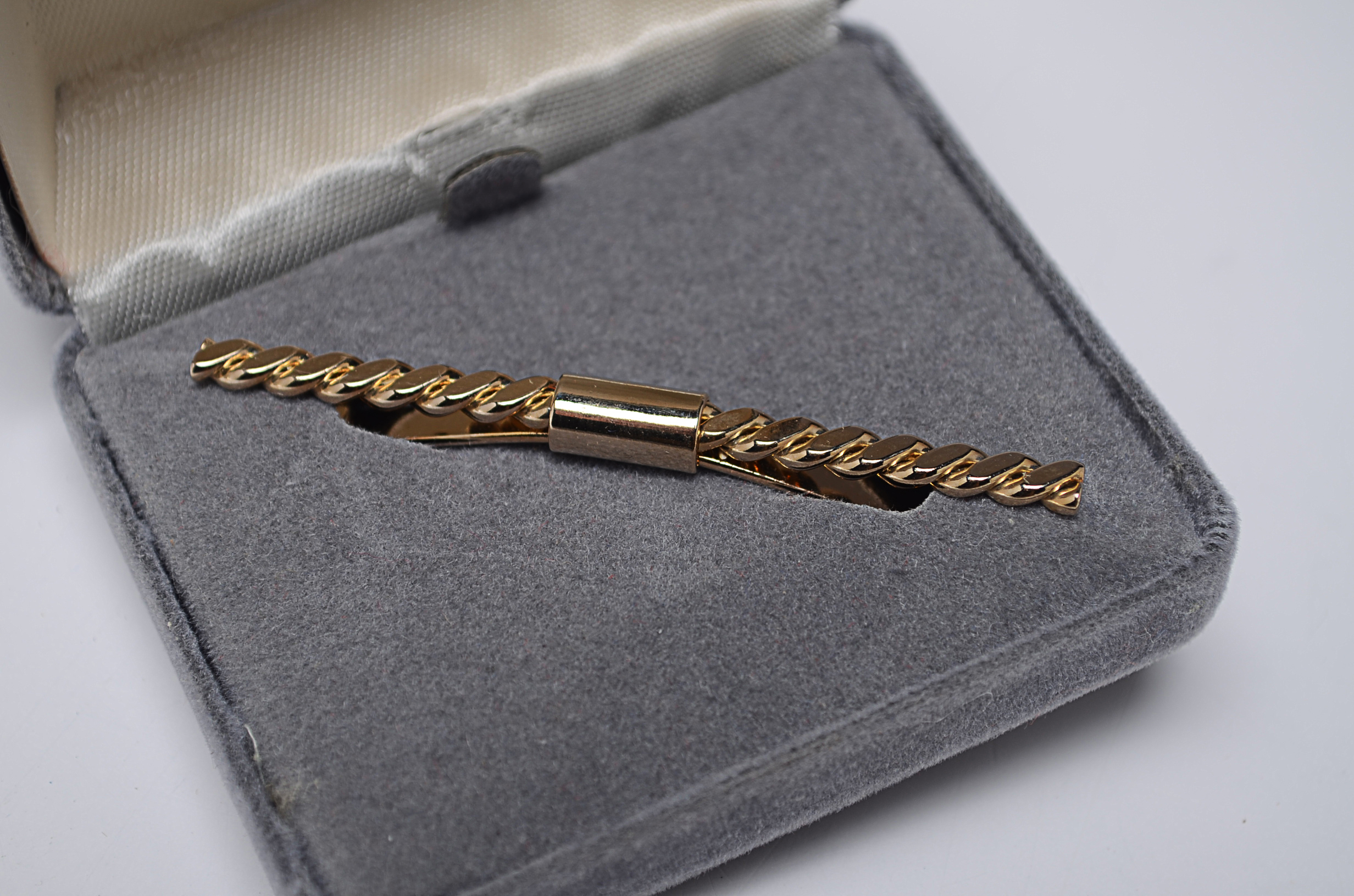 Assorted Costume Jewelry | EBTH