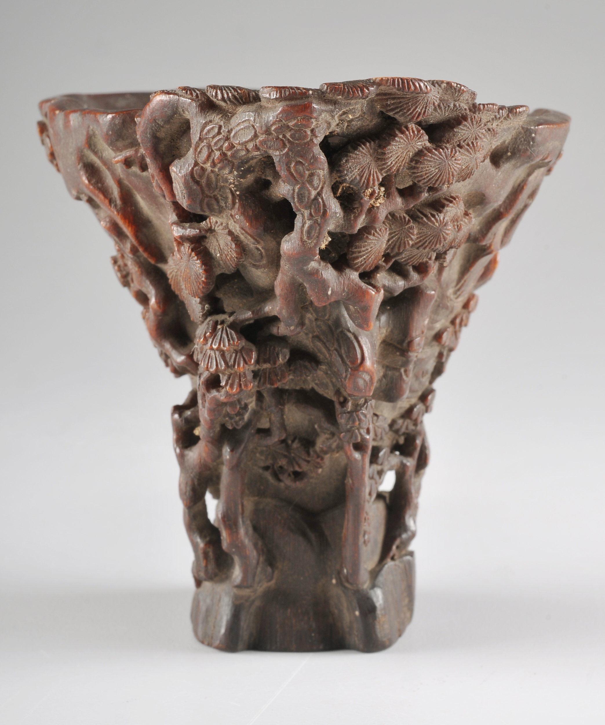Fine 17th Century Chinese Rhinoceros Horn Libation Cup | EBTH