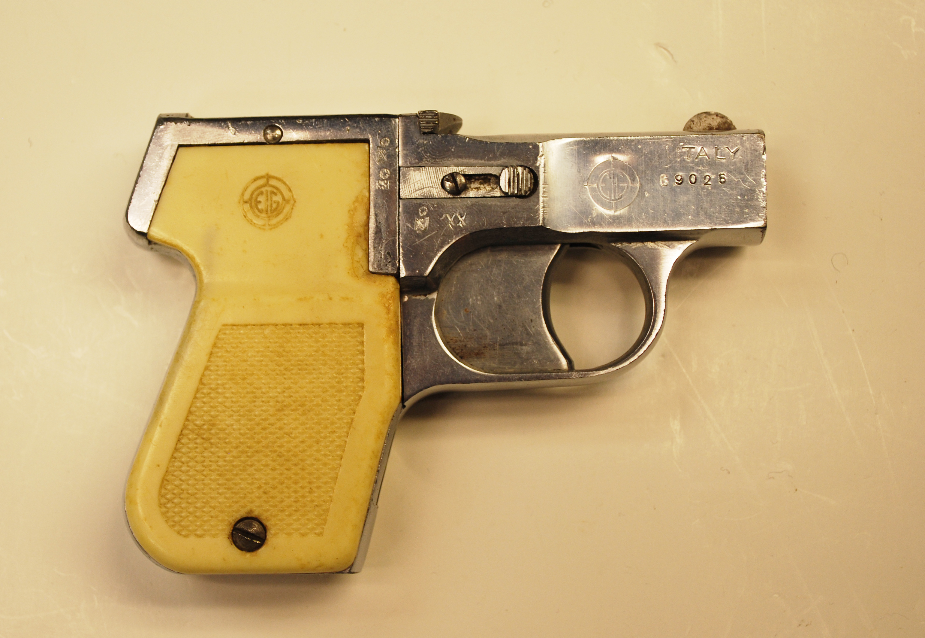 EIG Four Shot Derringer "Pepperbox" Pistol | EBTH