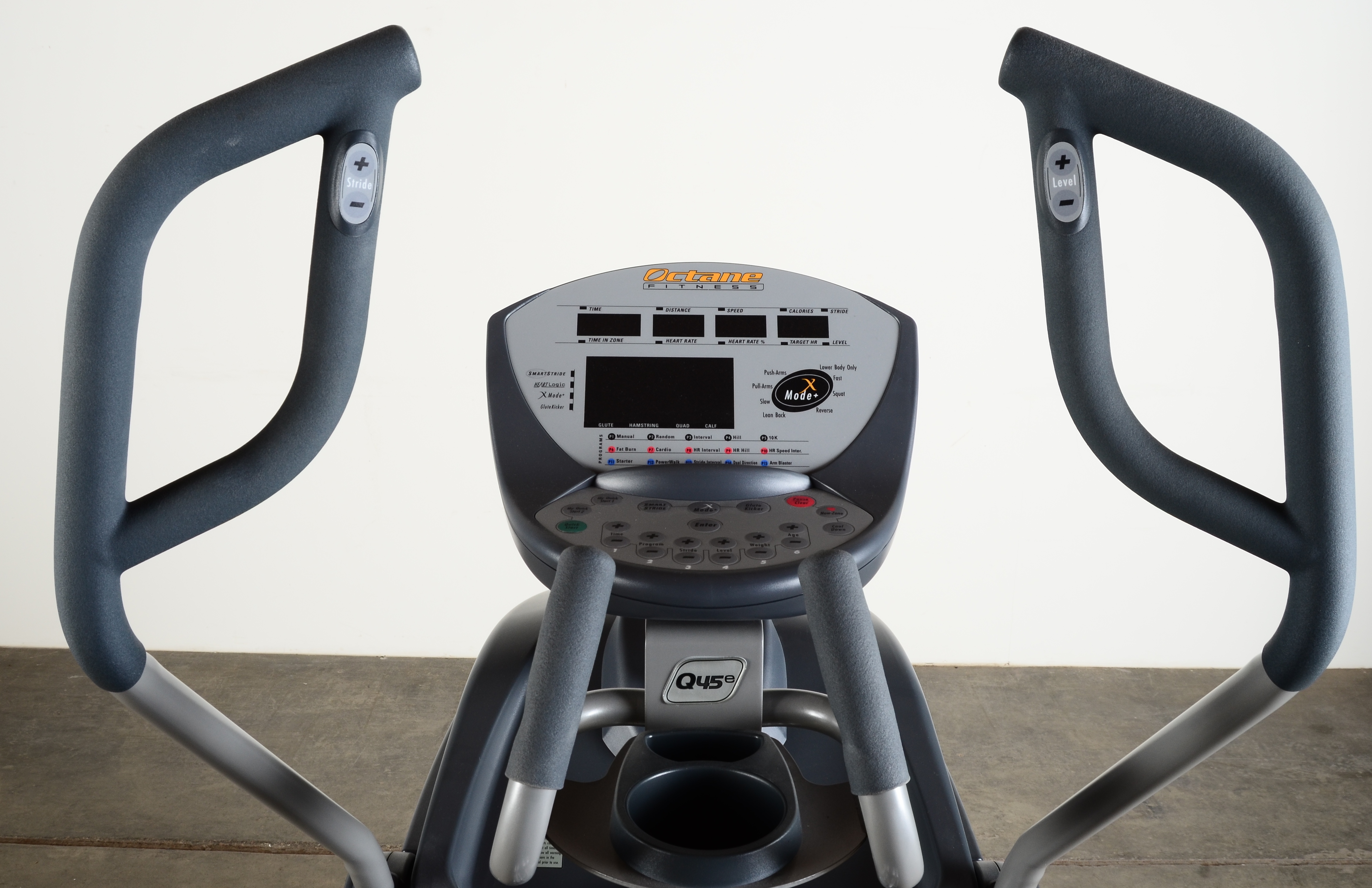 Octane Fitness Q45e Elliptical Cross Trainer | EBTH