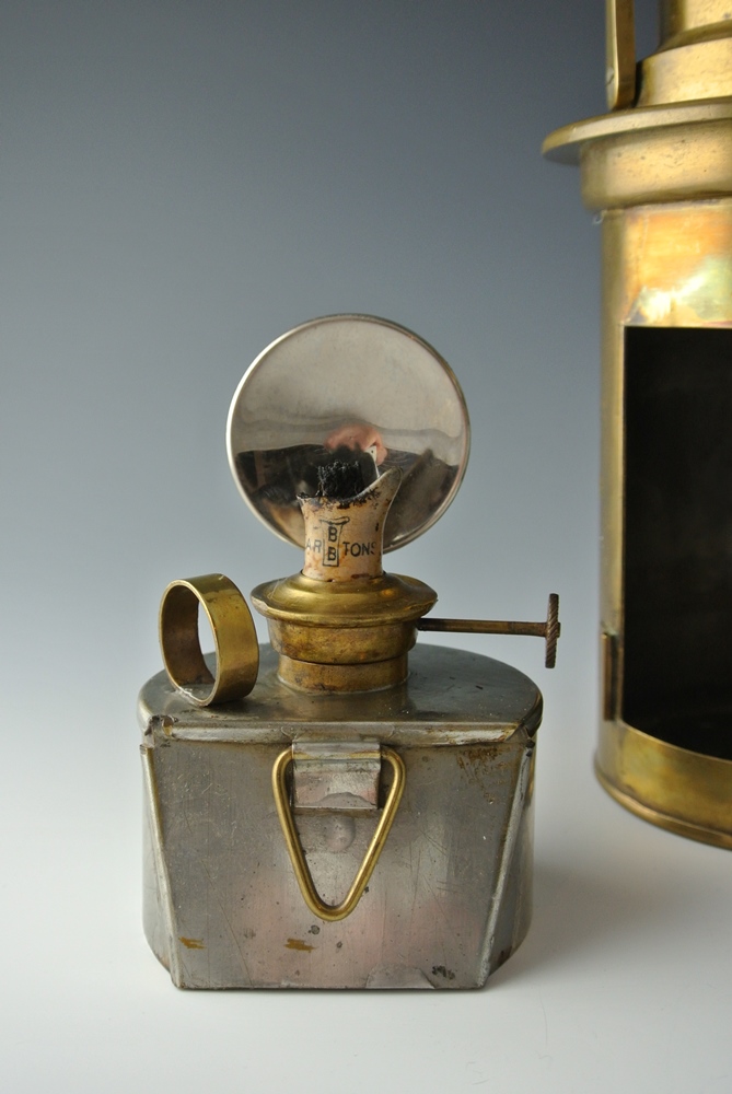 Late 1800s Binnacle Oil Lamp for Viewing Ship's Compass | EBTH