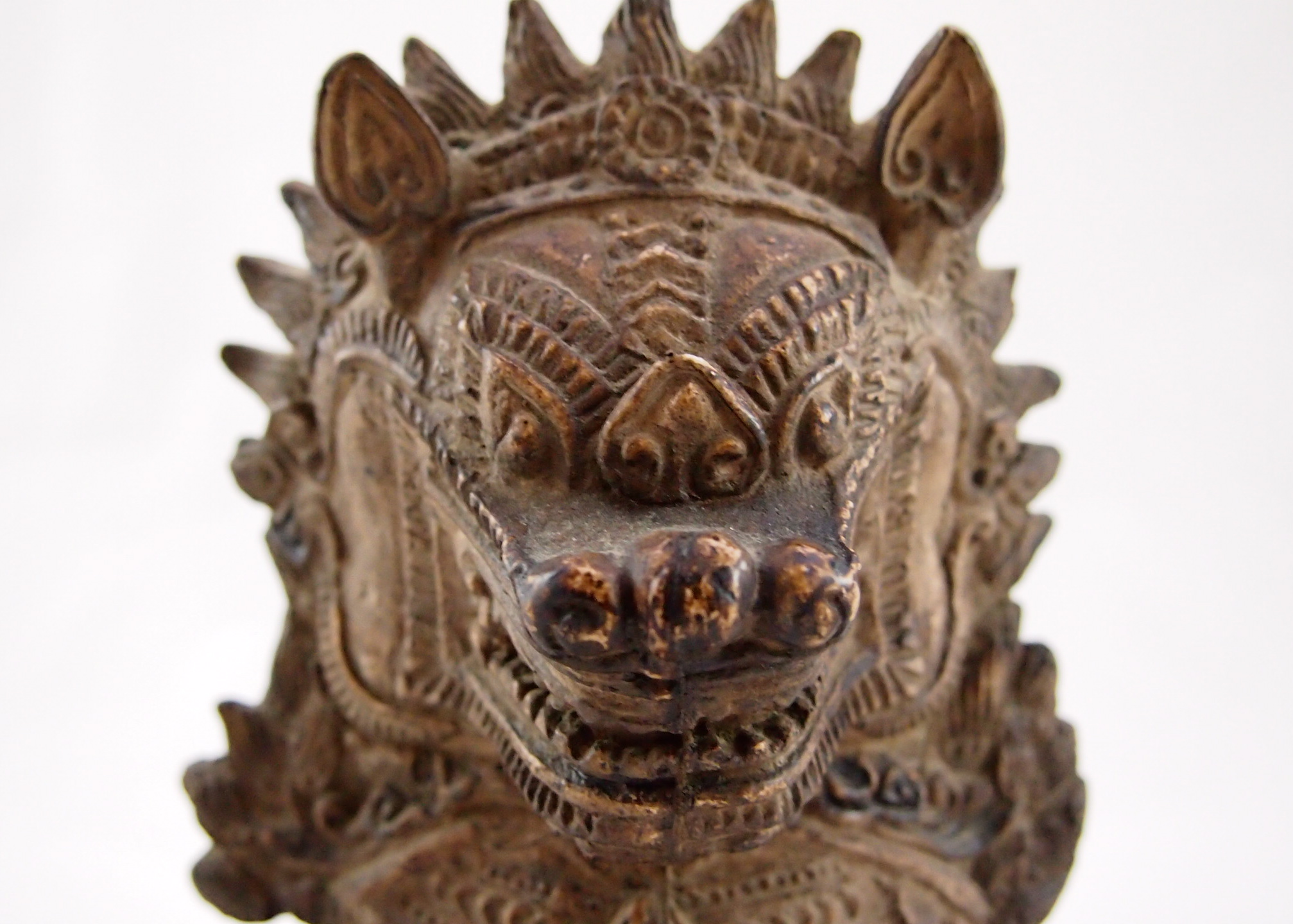 1982 Austin Productions Thai Foo Dog | EBTH