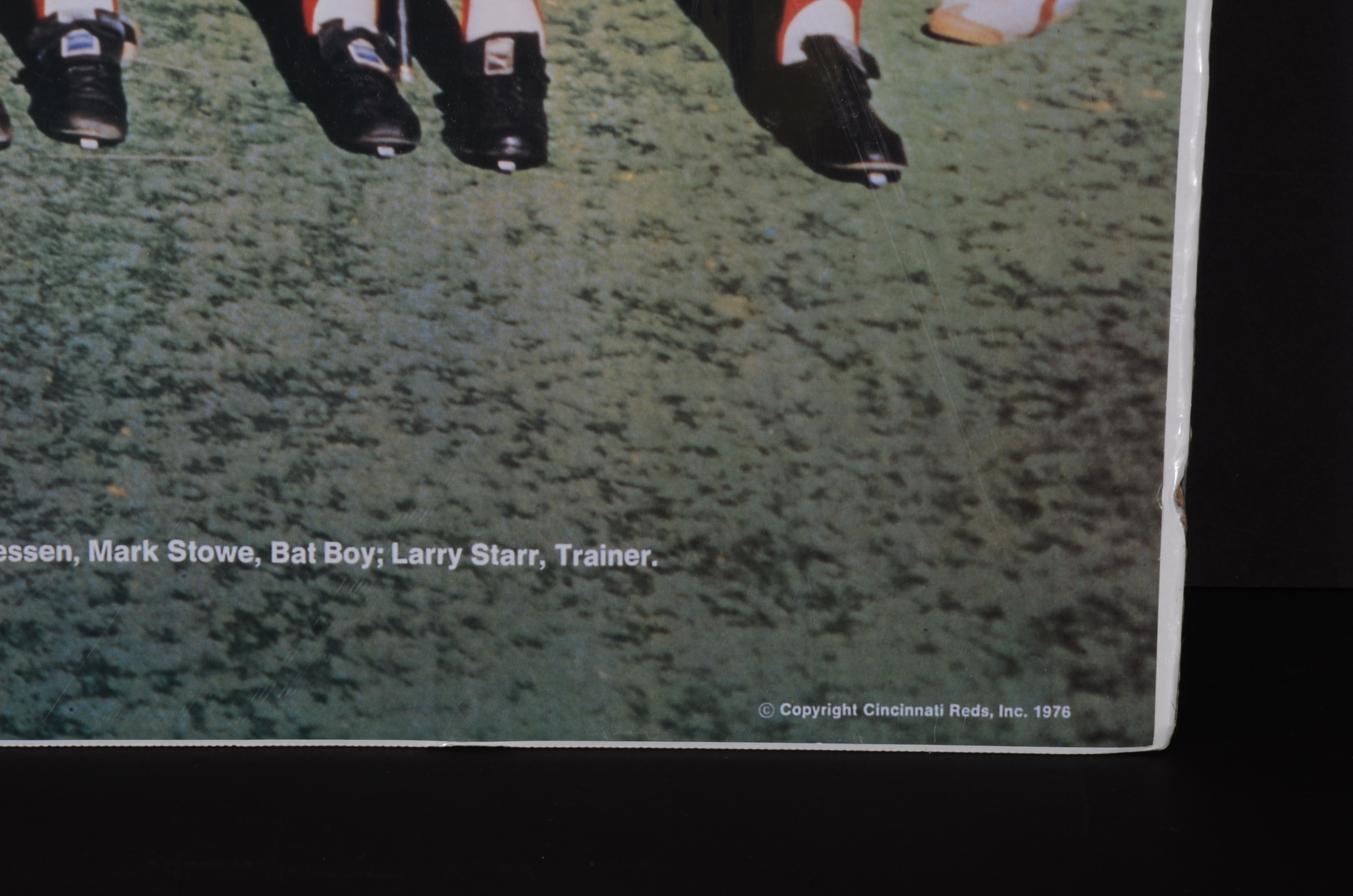 (4) Vintage 1975/76 Cincinnati Reds Posters/Cards Shrink Wrapped On ...