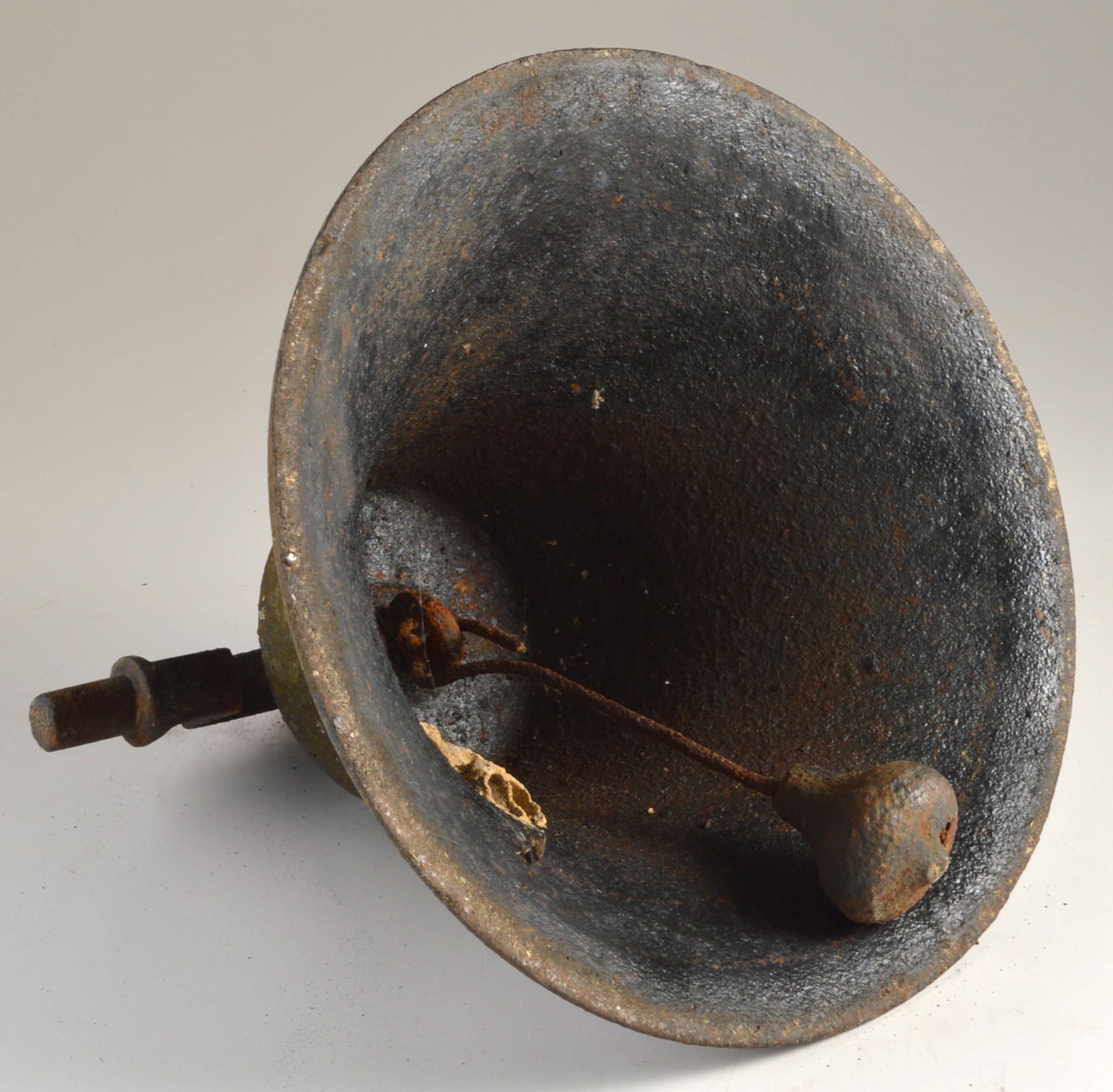 1800's Cast Iron Farm Bell and Yoke, with Bell Upright | EBTH