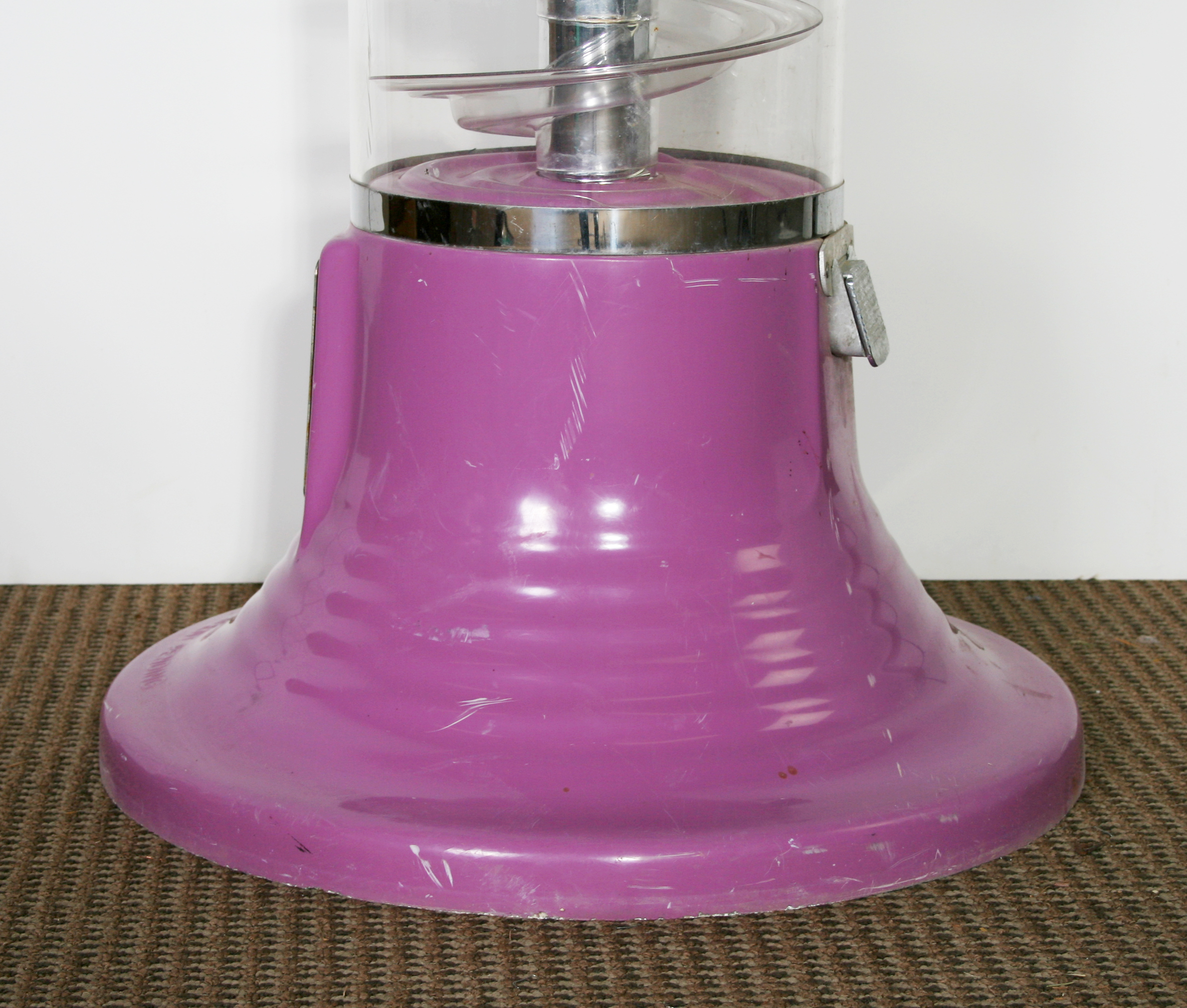 Wizard Spiral Gumball Vending Machine | EBTH