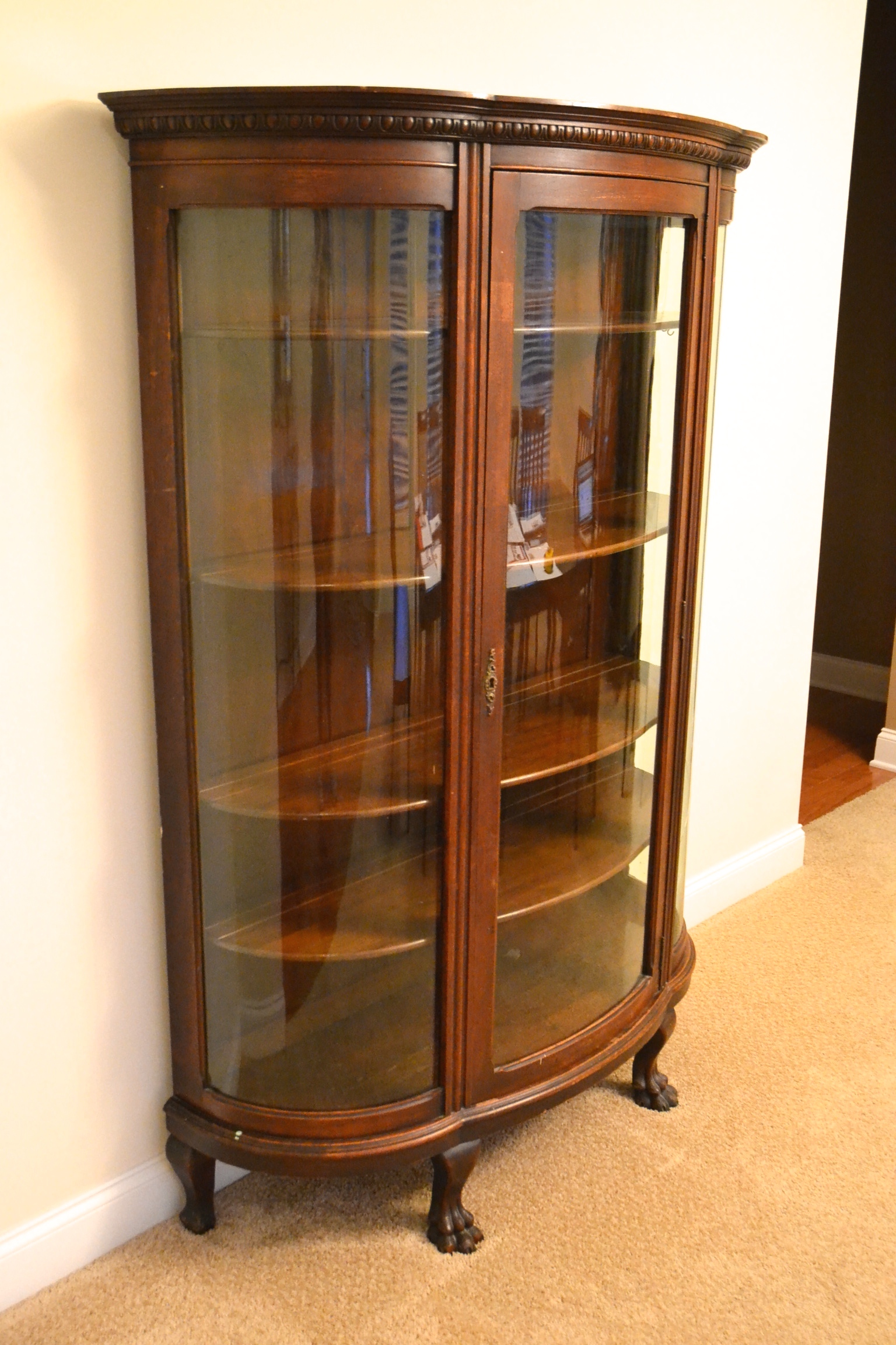 Round Front China Cabinet | EBTH