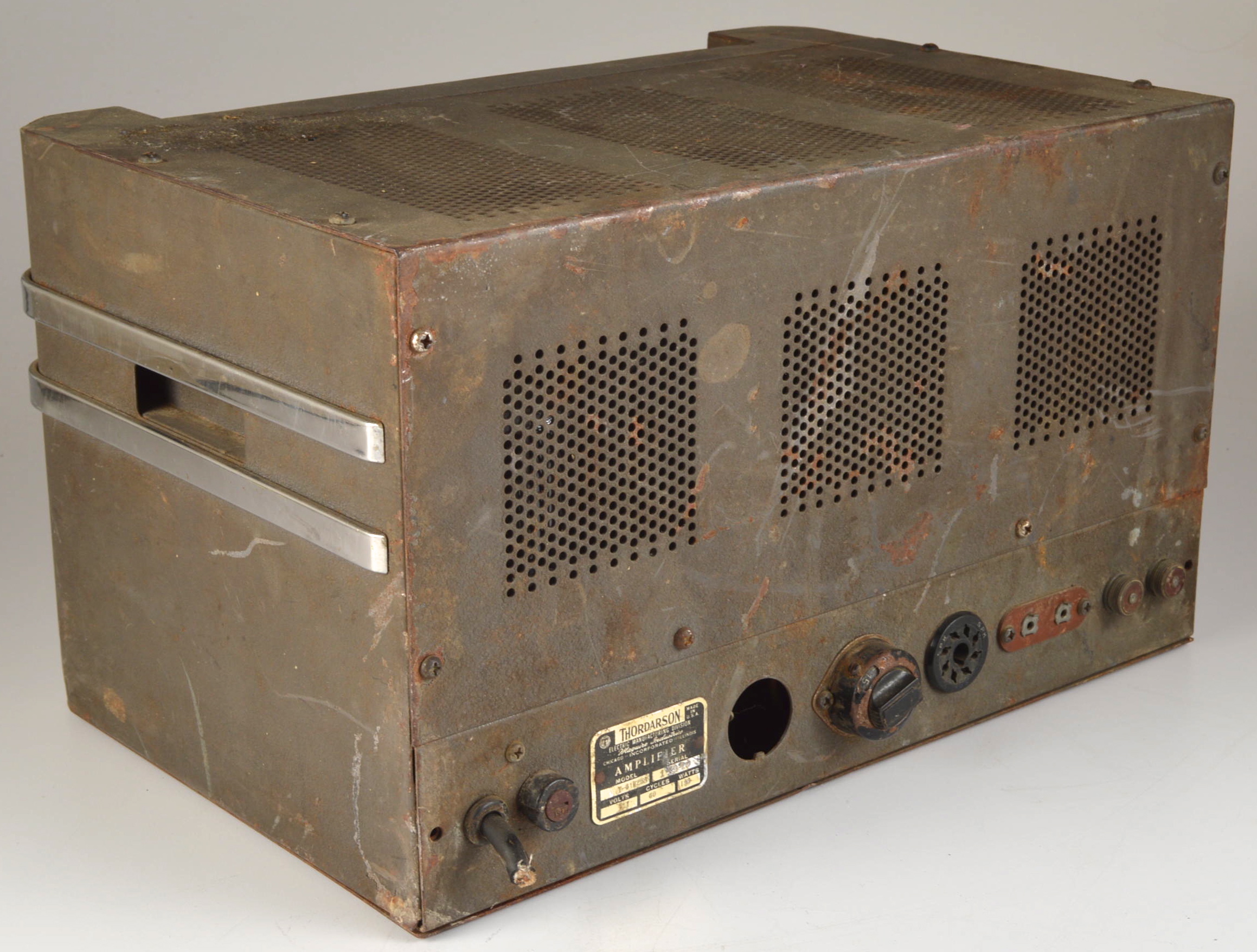 Thordarson Vintage Amplifier with Bakelite Dials | EBTH