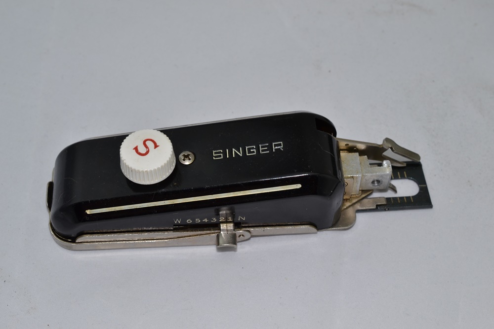Vintage Singer Button Hole Maker Circa 1951 | EBTH