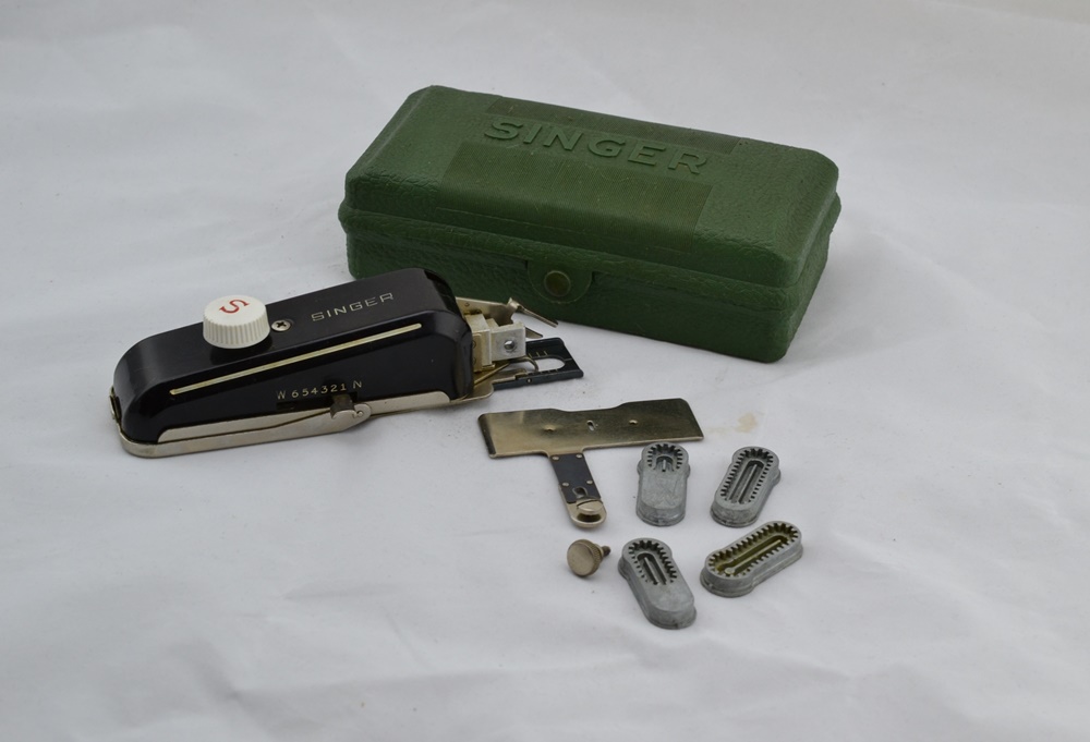 Vintage Singer Button Hole Maker Circa 1951 | EBTH