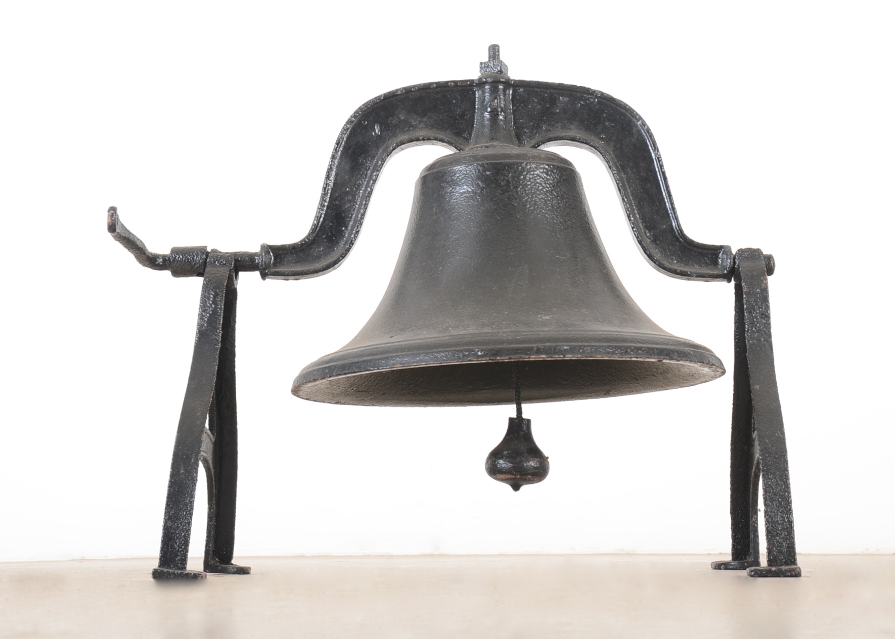 Late 19th Century Cast Iron School House Bell | EBTH
