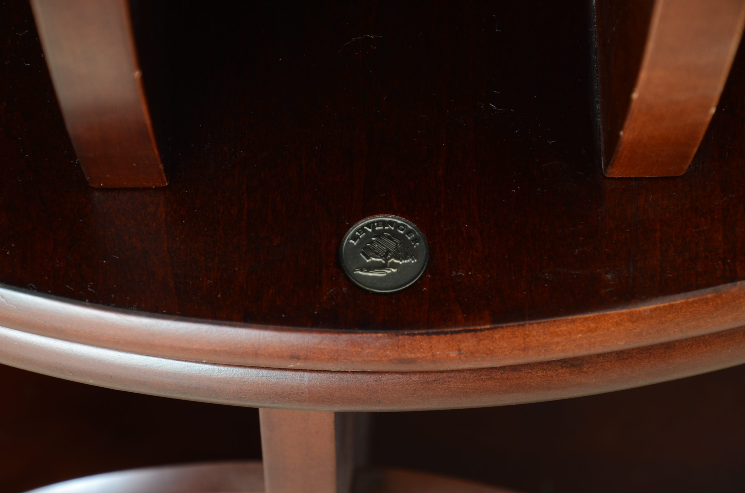 Levenger Mahogany Veneer Carousel Book Case | EBTH