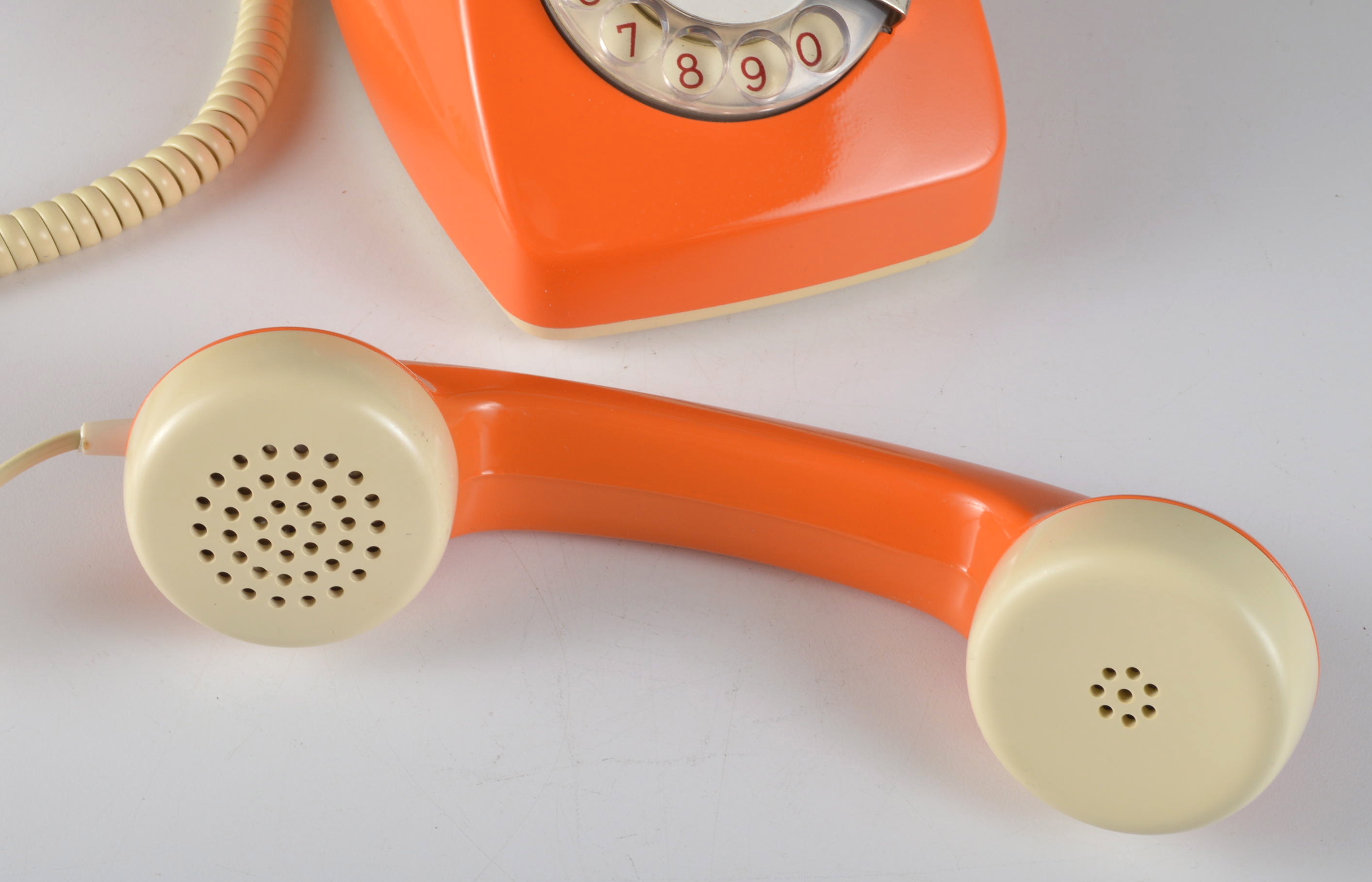 Restored Bright Orange Retro 1960s Siemens Phone | EBTH