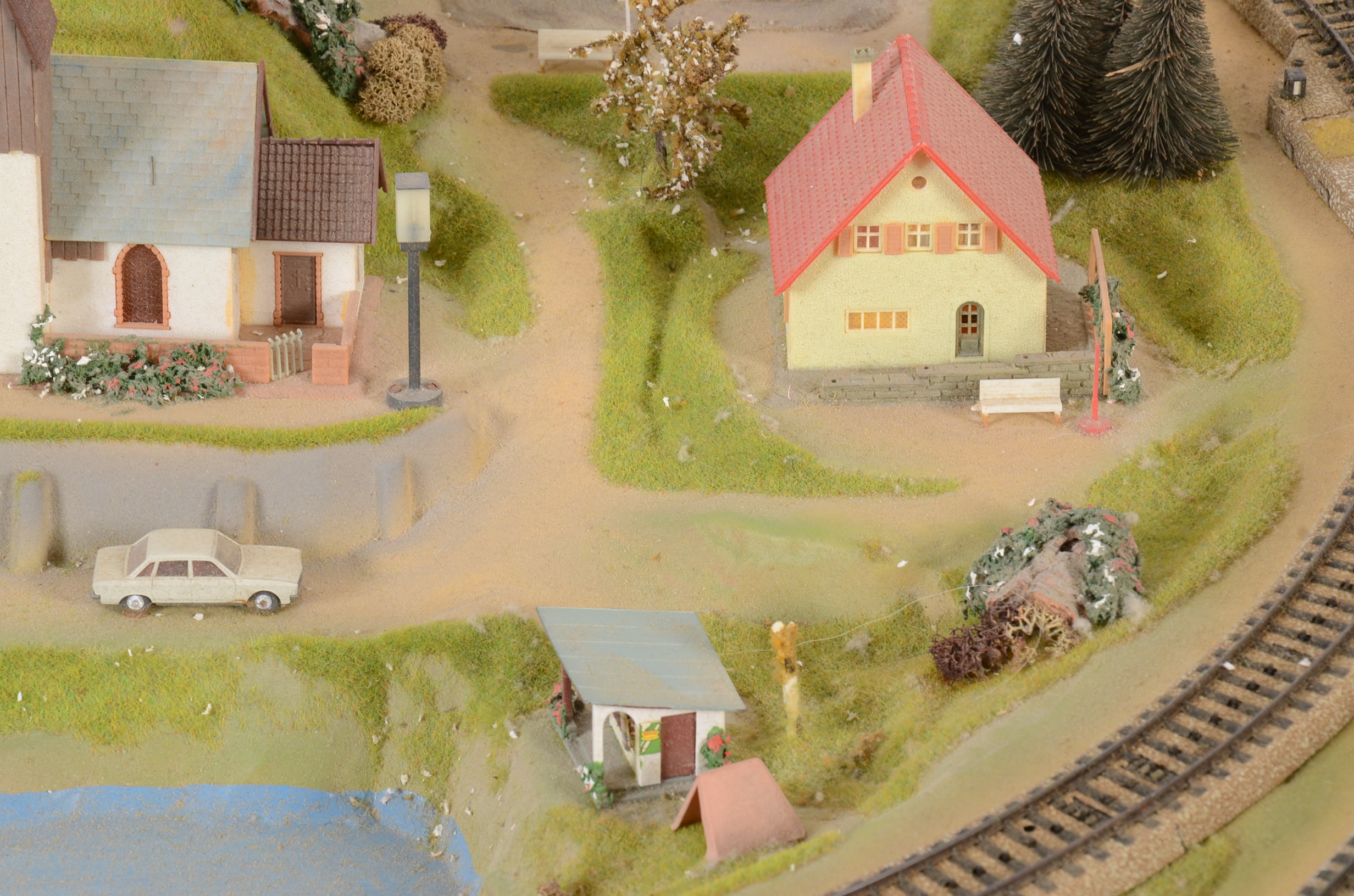 Large FAO Schwarz Premade Train Layout | EBTH