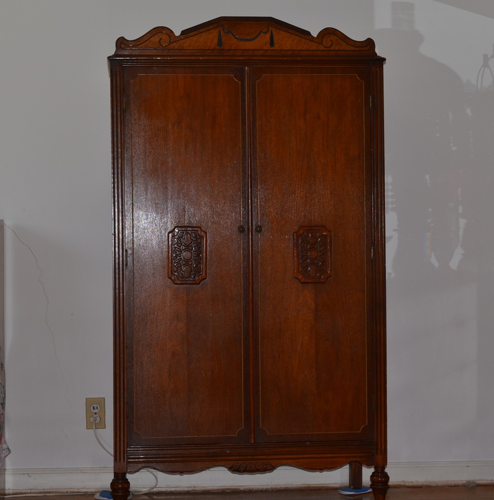 Vintage Cedar-Lined Chifferobe | EBTH
