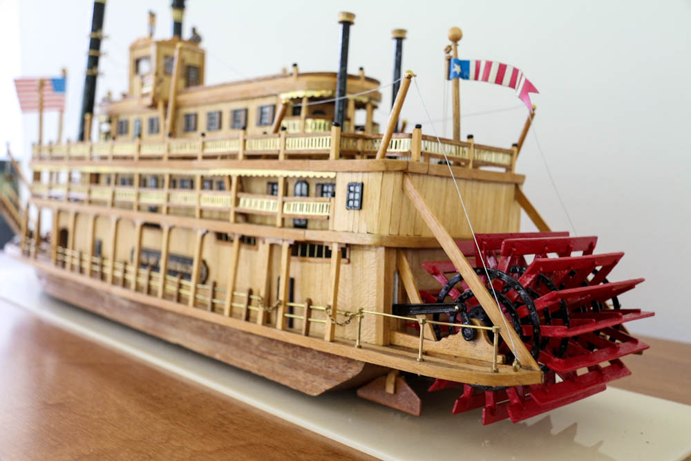 King of Mississippi Wooden Paddleboat Model in Case | EBTH