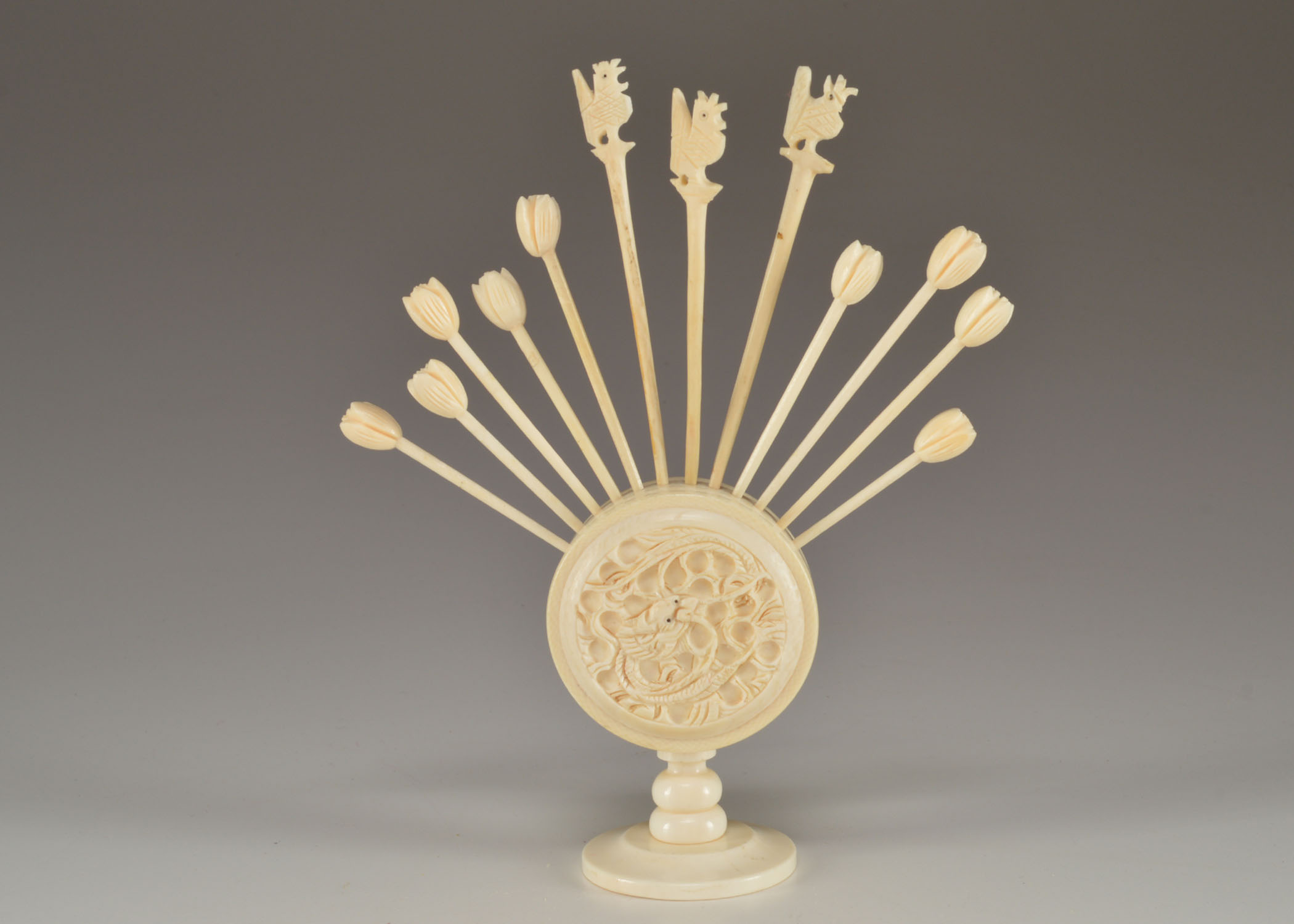 Antique Chinese Carved Ivory Toothpick Holder | EBTH