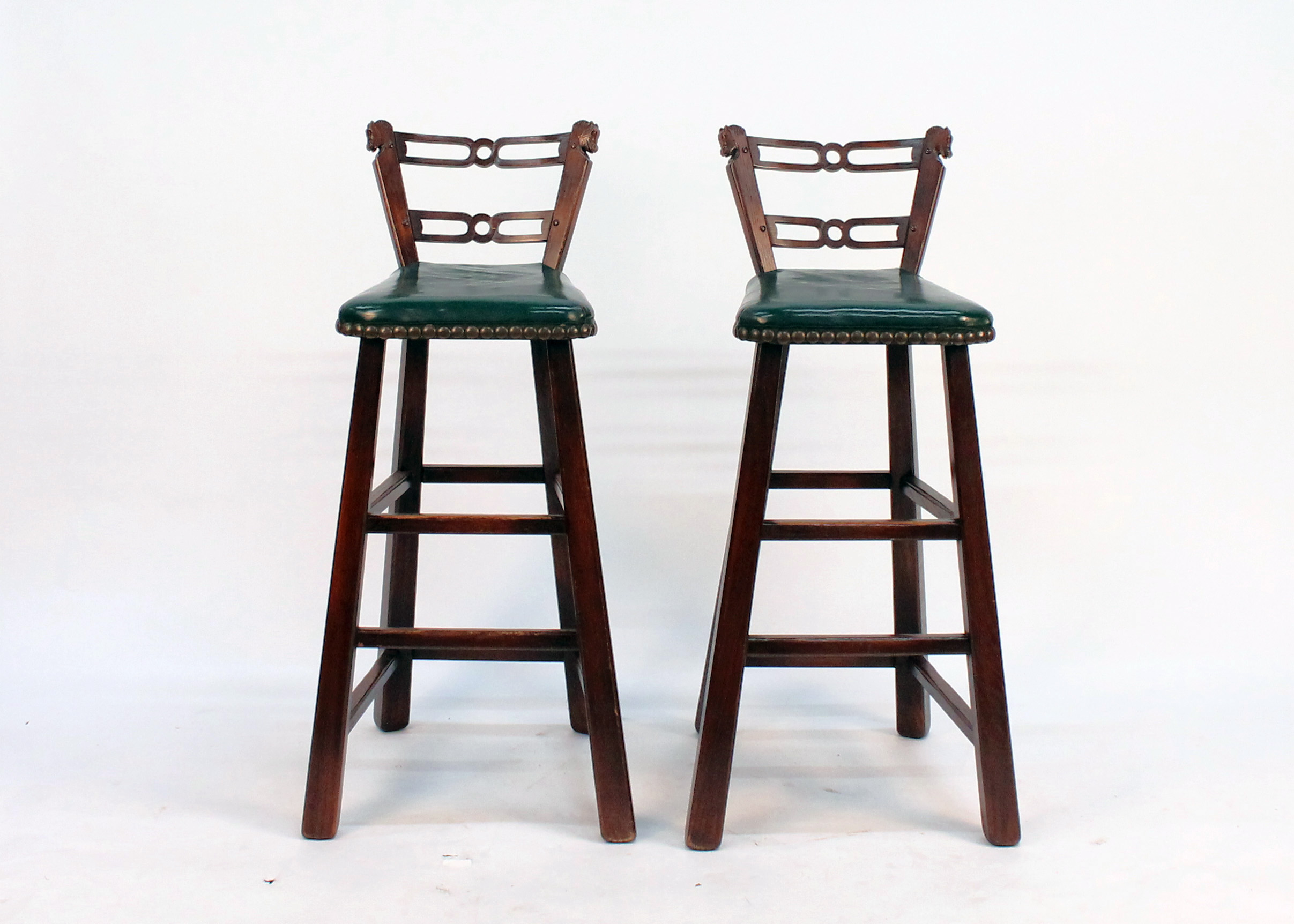 Romweber Oak Bar Stools | EBTH