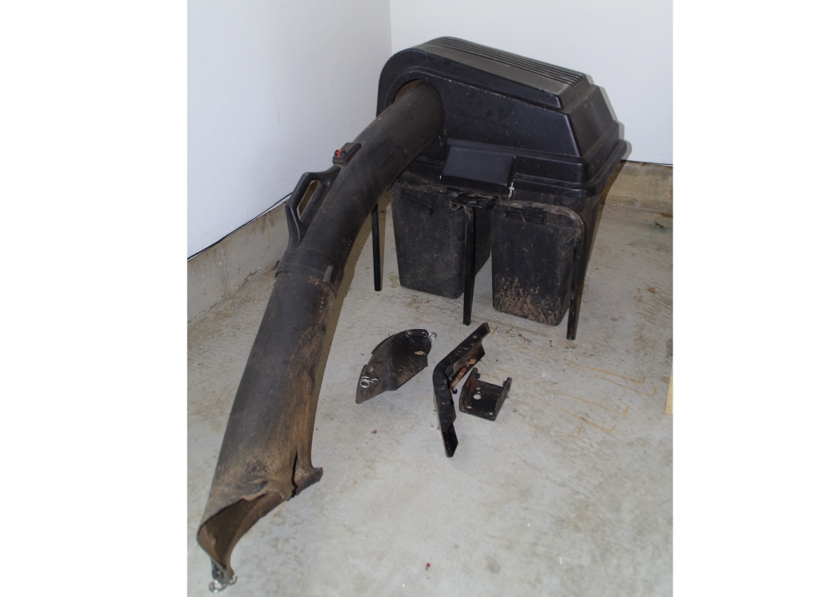 Craftsman 2 Bin Hard Bagger for 42" Lawn Tractor | EBTH