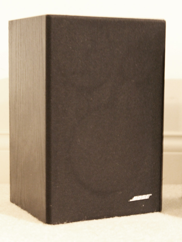 Pair of Black Front Surround BOSE Model 21 Bookshelf Speakers | EBTH