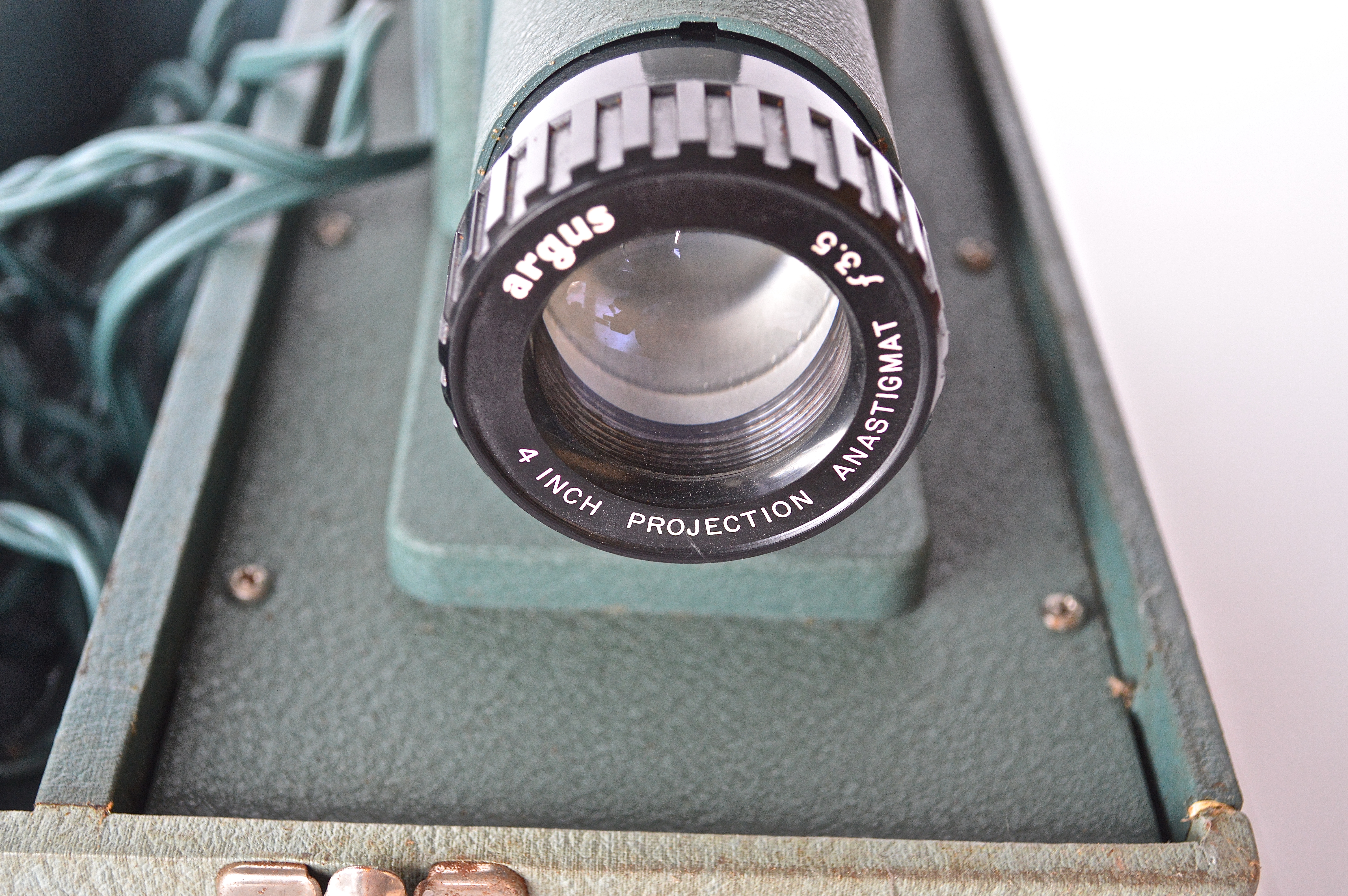 Argus 300 Automatic Slide Projector | EBTH