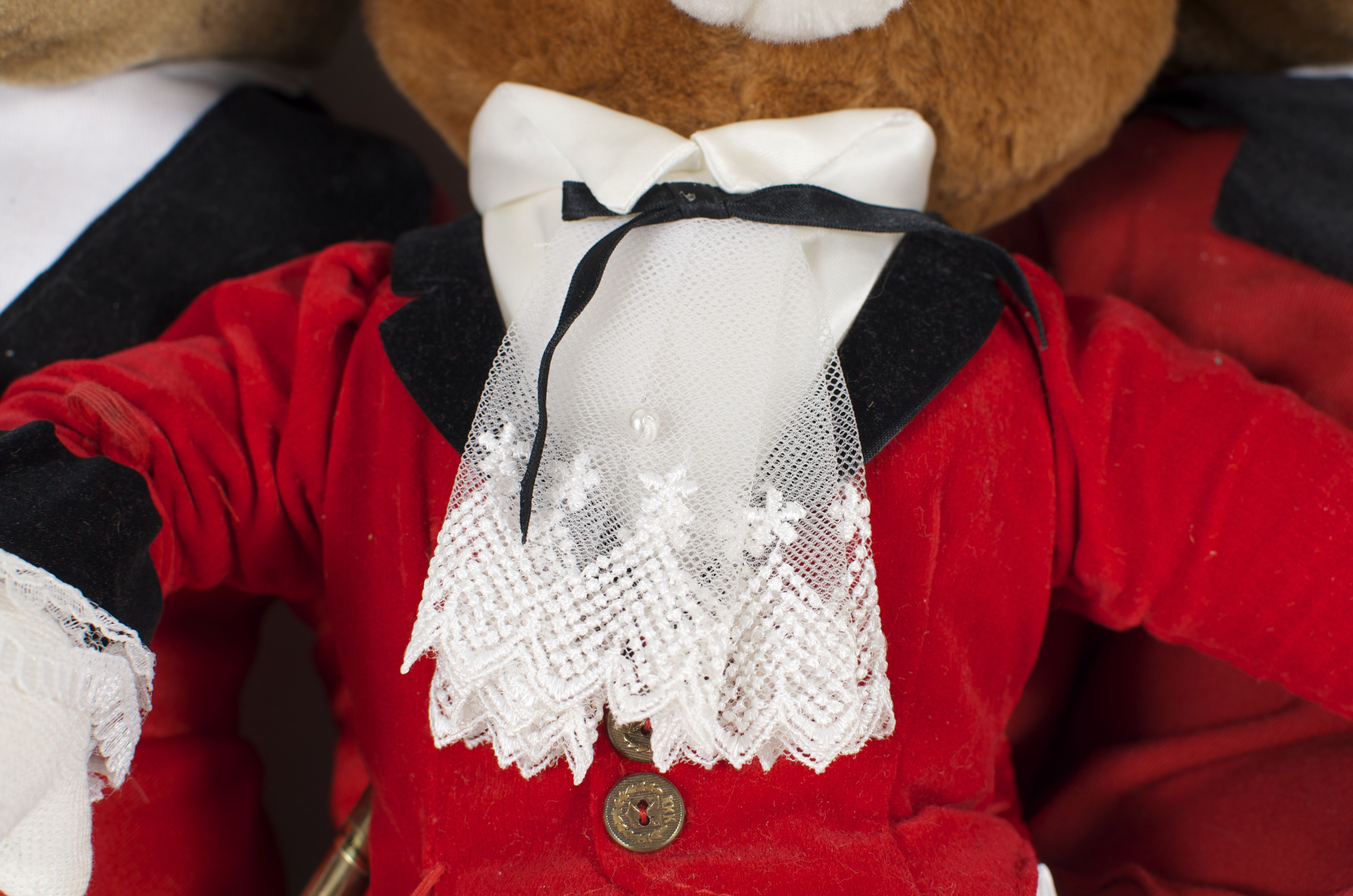 Vintage English Fox Hunting Stuffed Animals | EBTH