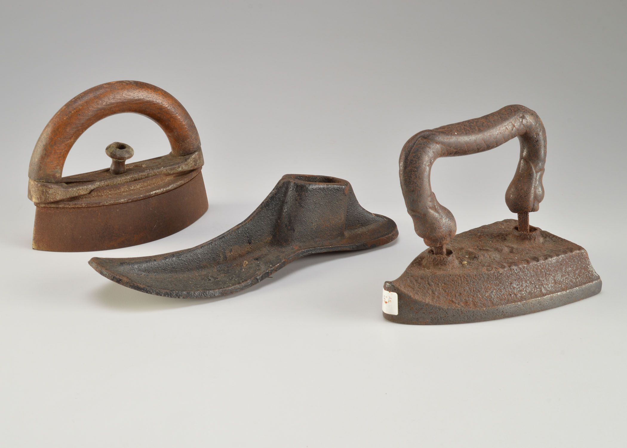 Collection of Cast Iron Primitive Items | EBTH