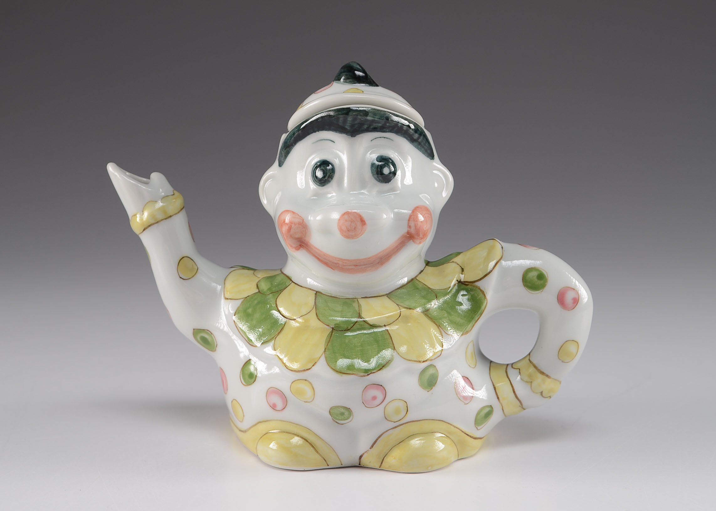 Adorable Vintage Clown Child's Tea Set | EBTH