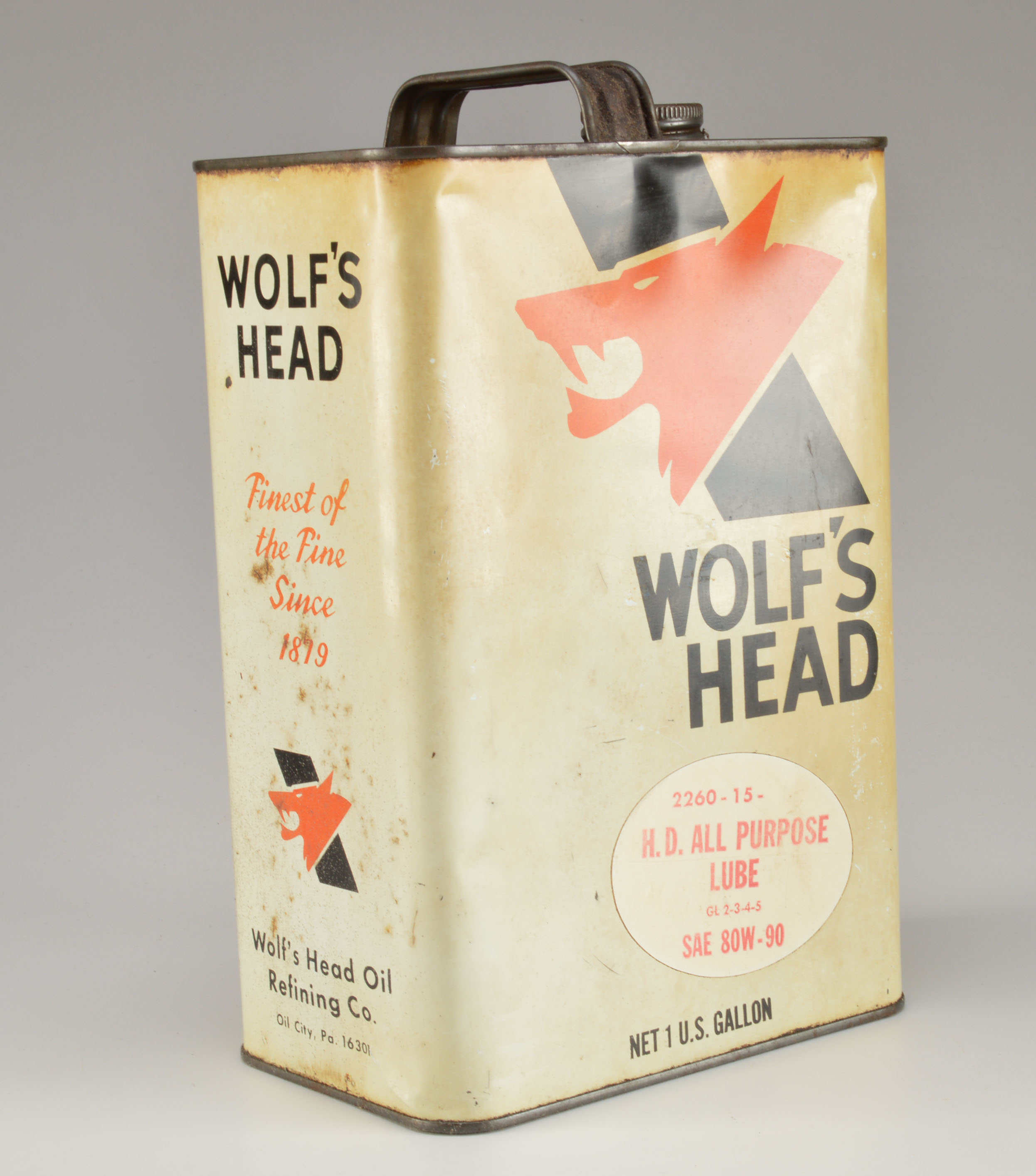 Vintage Wolf's Head Oil Can | EBTH