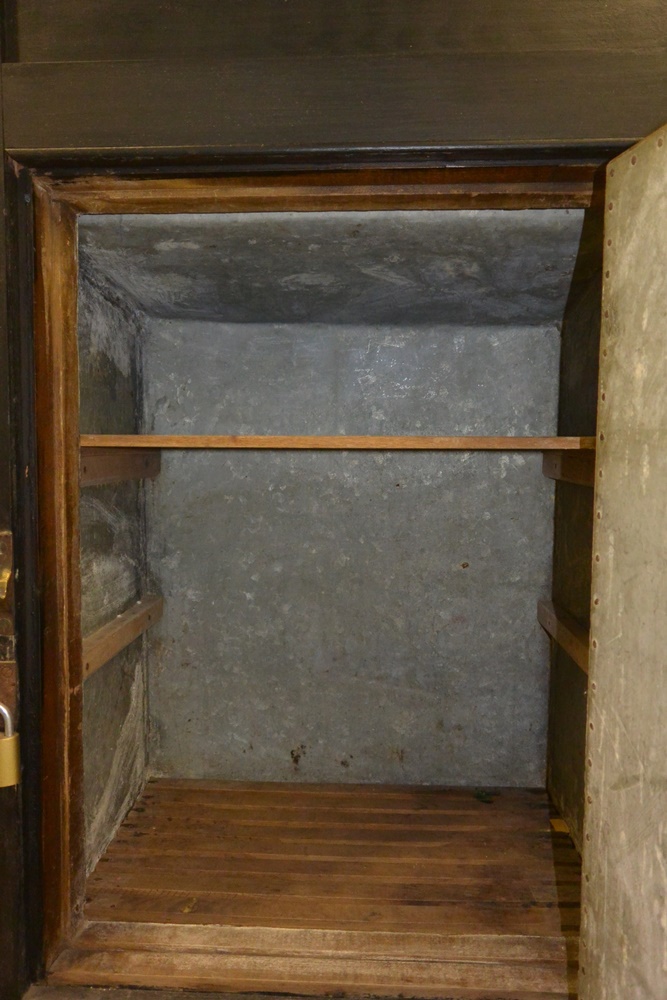 Antique c.1890 Wooden Ice Box | EBTH