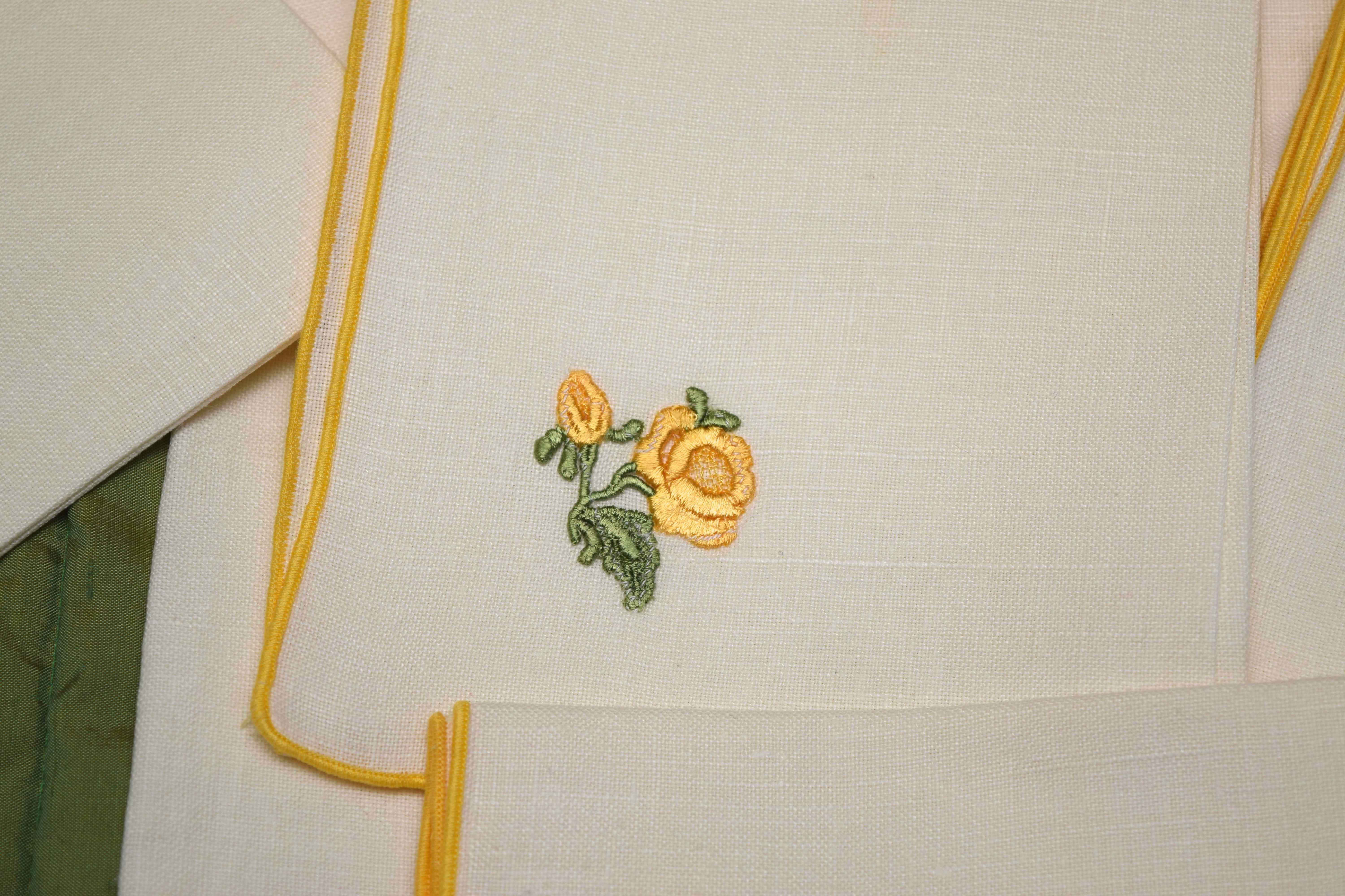 Heirloom Vintage Linens | EBTH