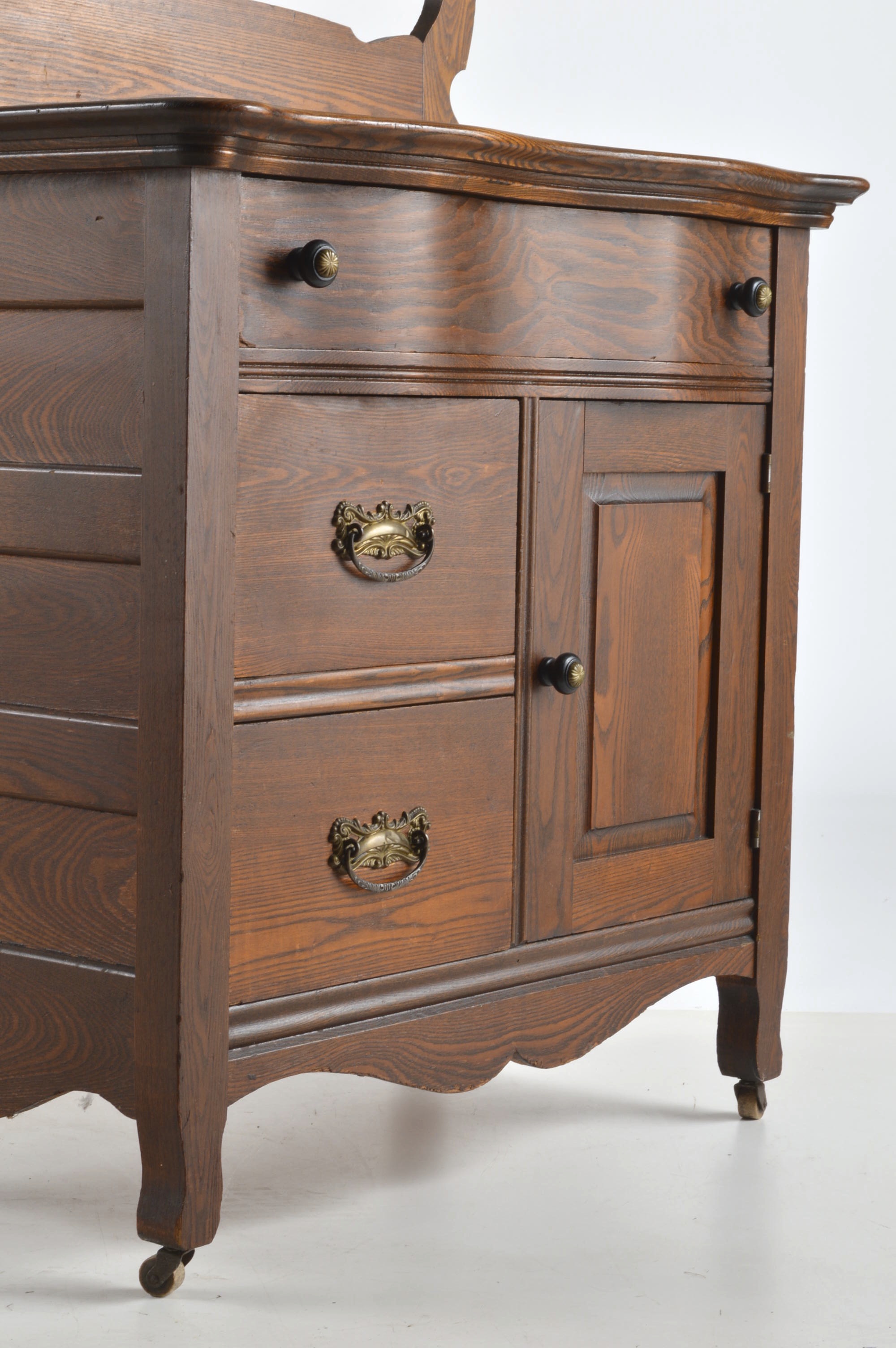Antique Oak Washstand | EBTH