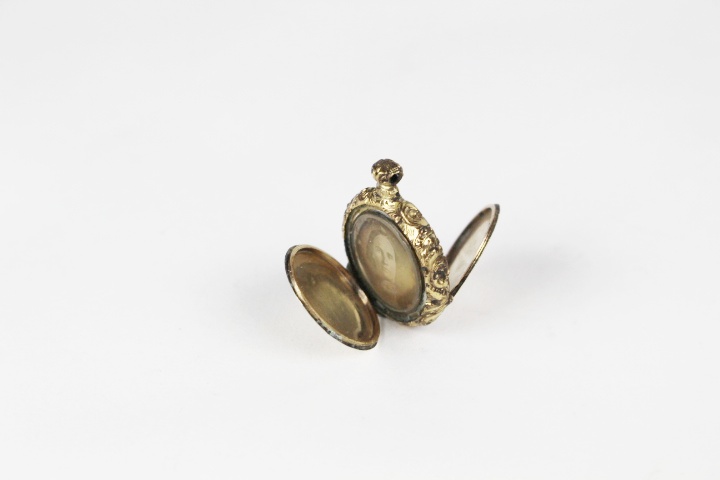 Antique Double Side Hand Crafted Locket, Civil War | EBTH