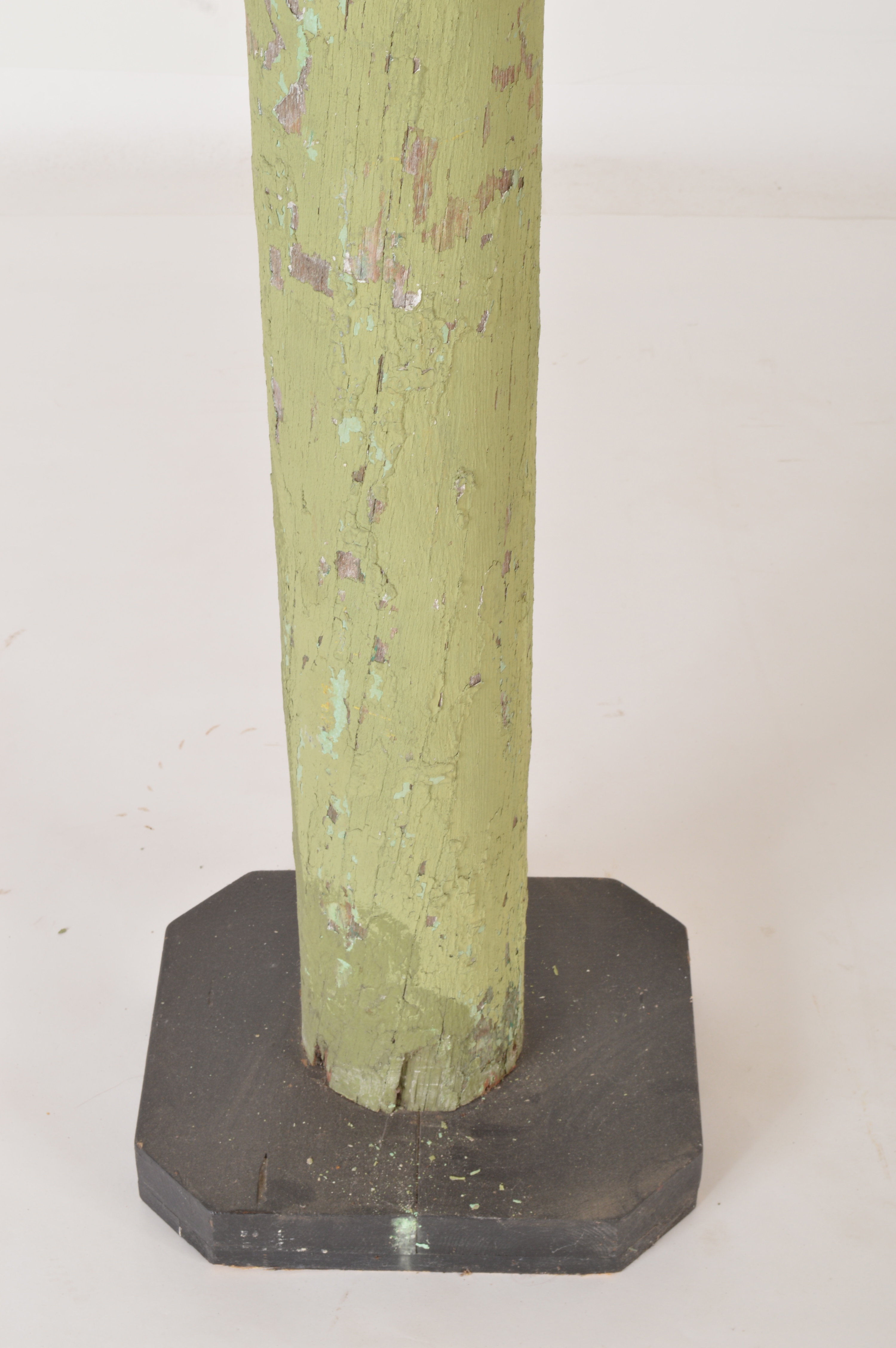 Distressed Wood Column | EBTH